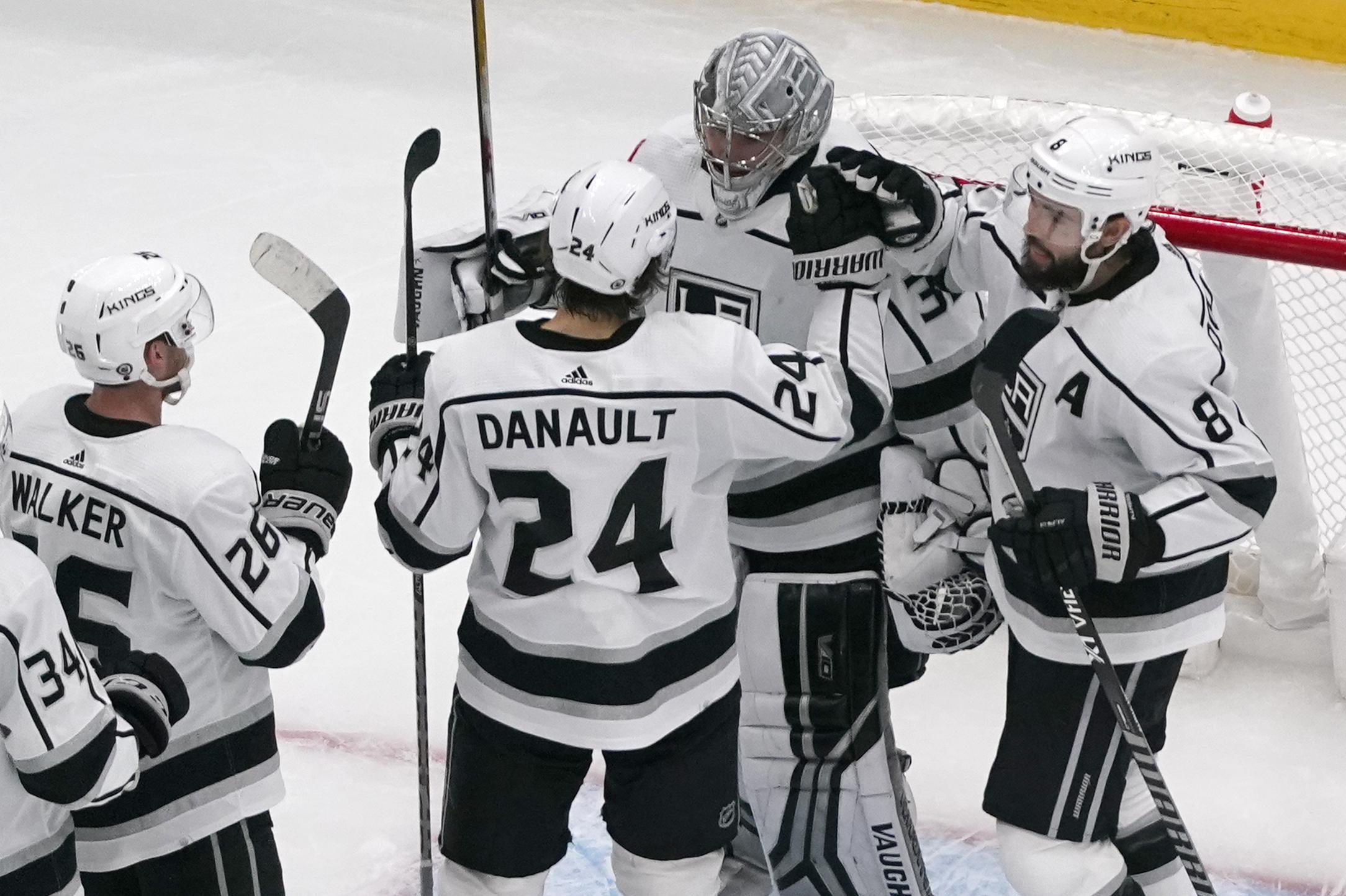Grundstrom scores 2, Kings beat Blues 5-1 | AP News