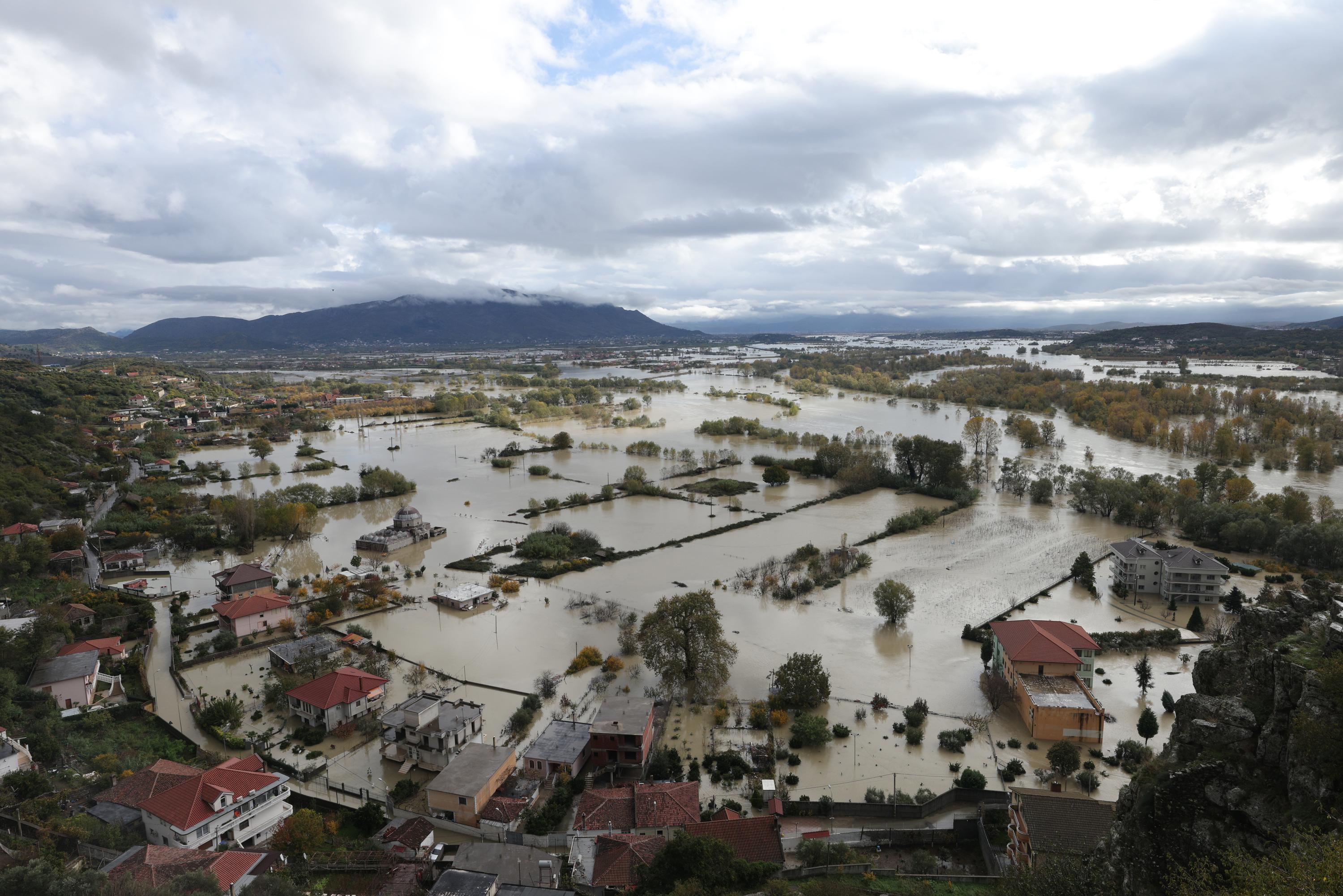 Heavy rains in the Balkans cause flooding, killing 6 people | AP News
