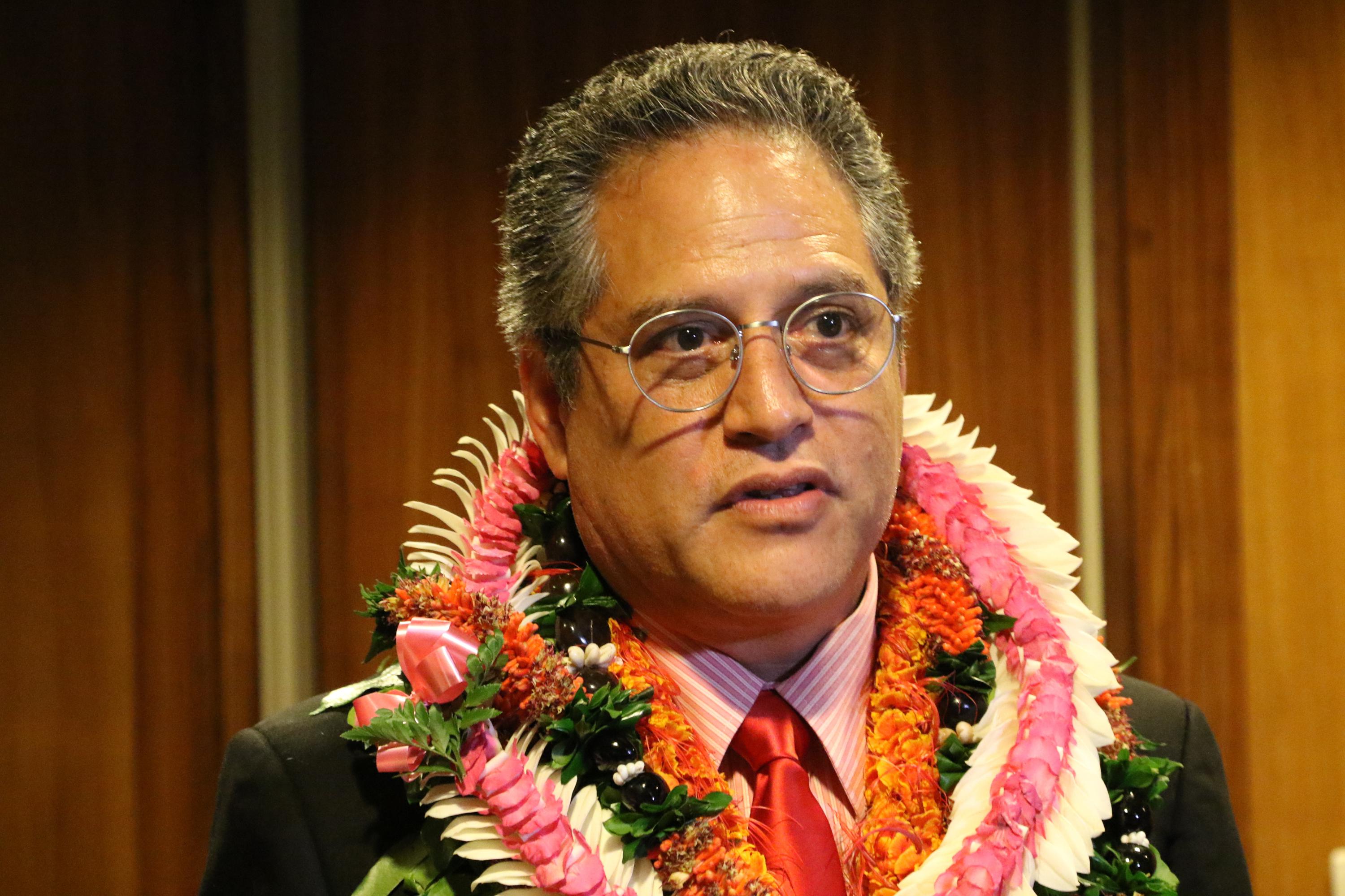 Prosecutors: 2 Hawaii lawmakers took bribes to steer bills | AP News