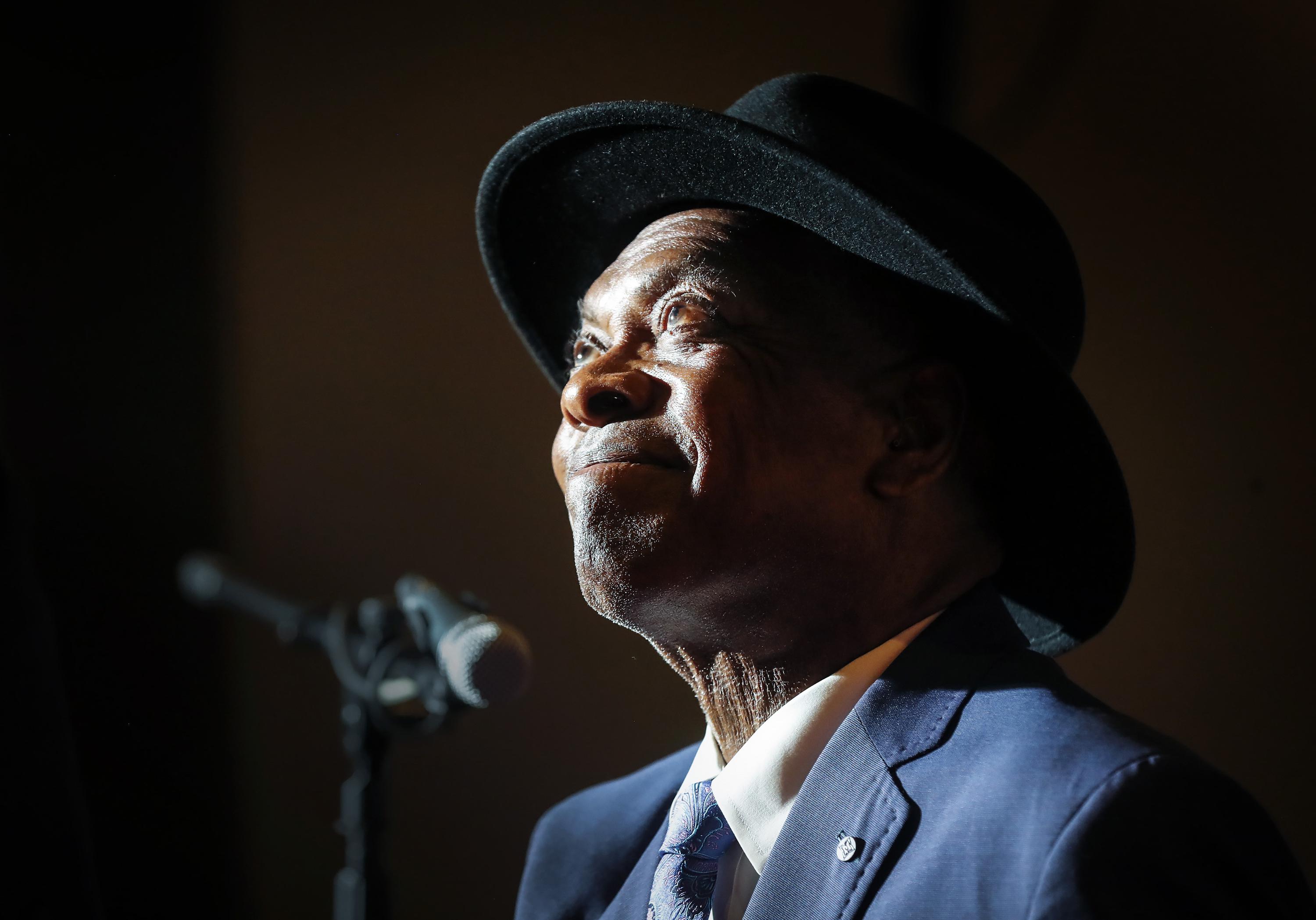 Booker T. Jones performs at Stax, ahead of milestone | AP News