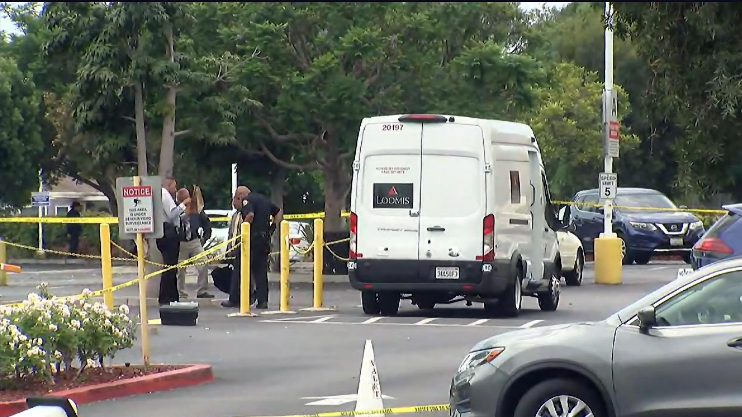 Robbers ambush armored vehicle in California, shoot guard | AP News