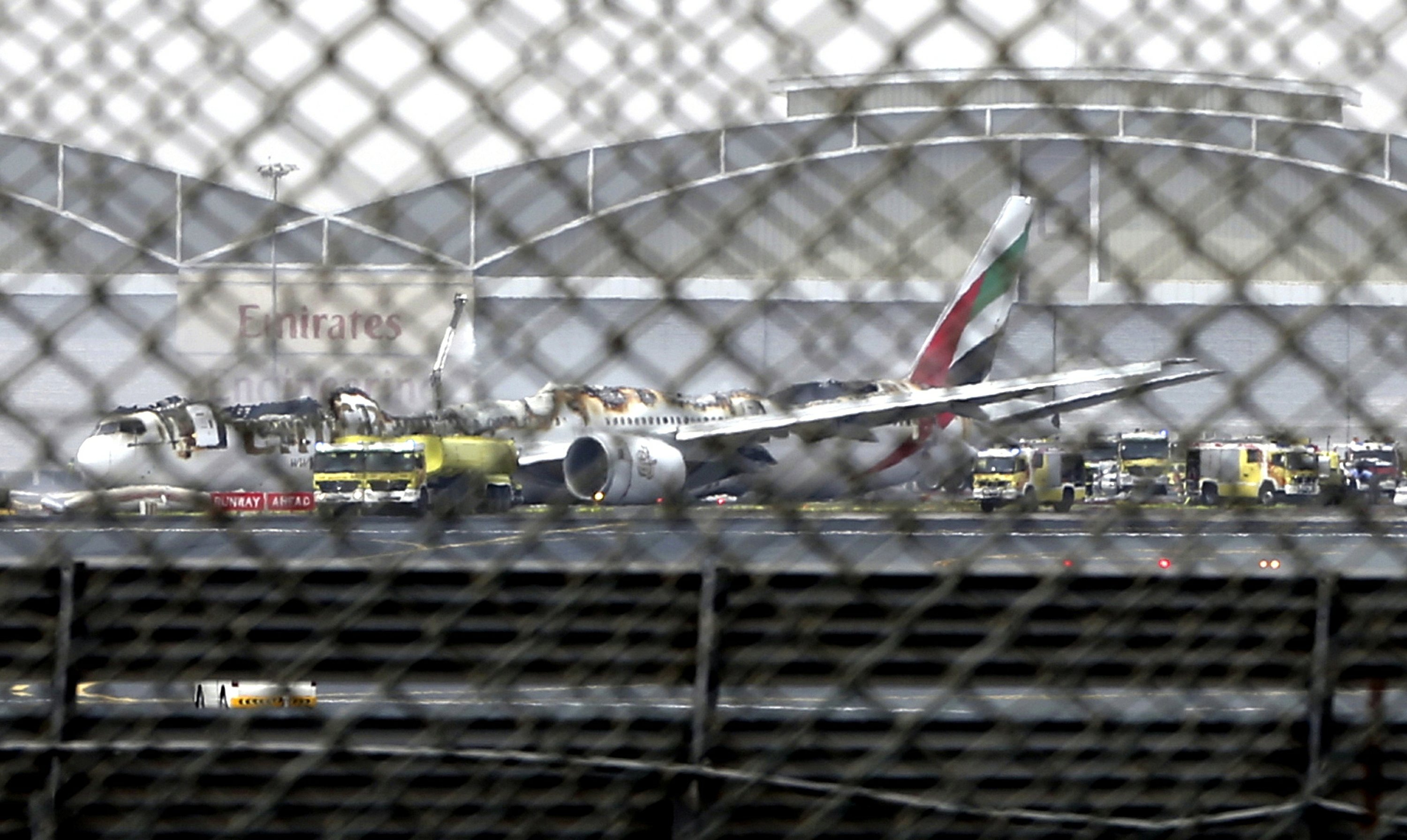 Report: Emirates pilots unaware engines idle in 2016 crash | AP News