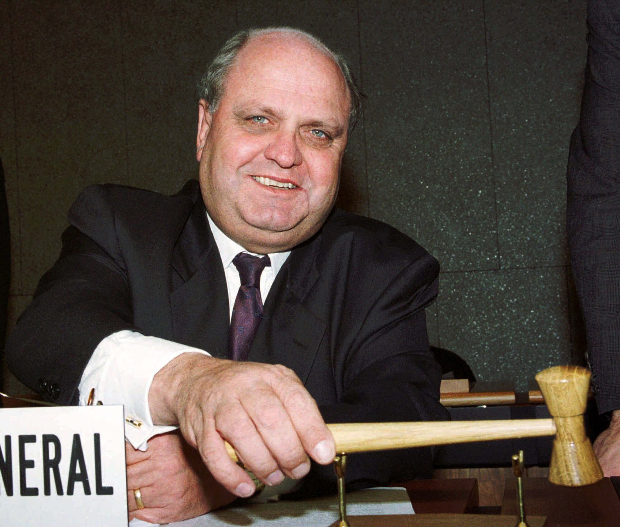 Former WTO leader and New Zealand premier Mike Moore dies | AP News