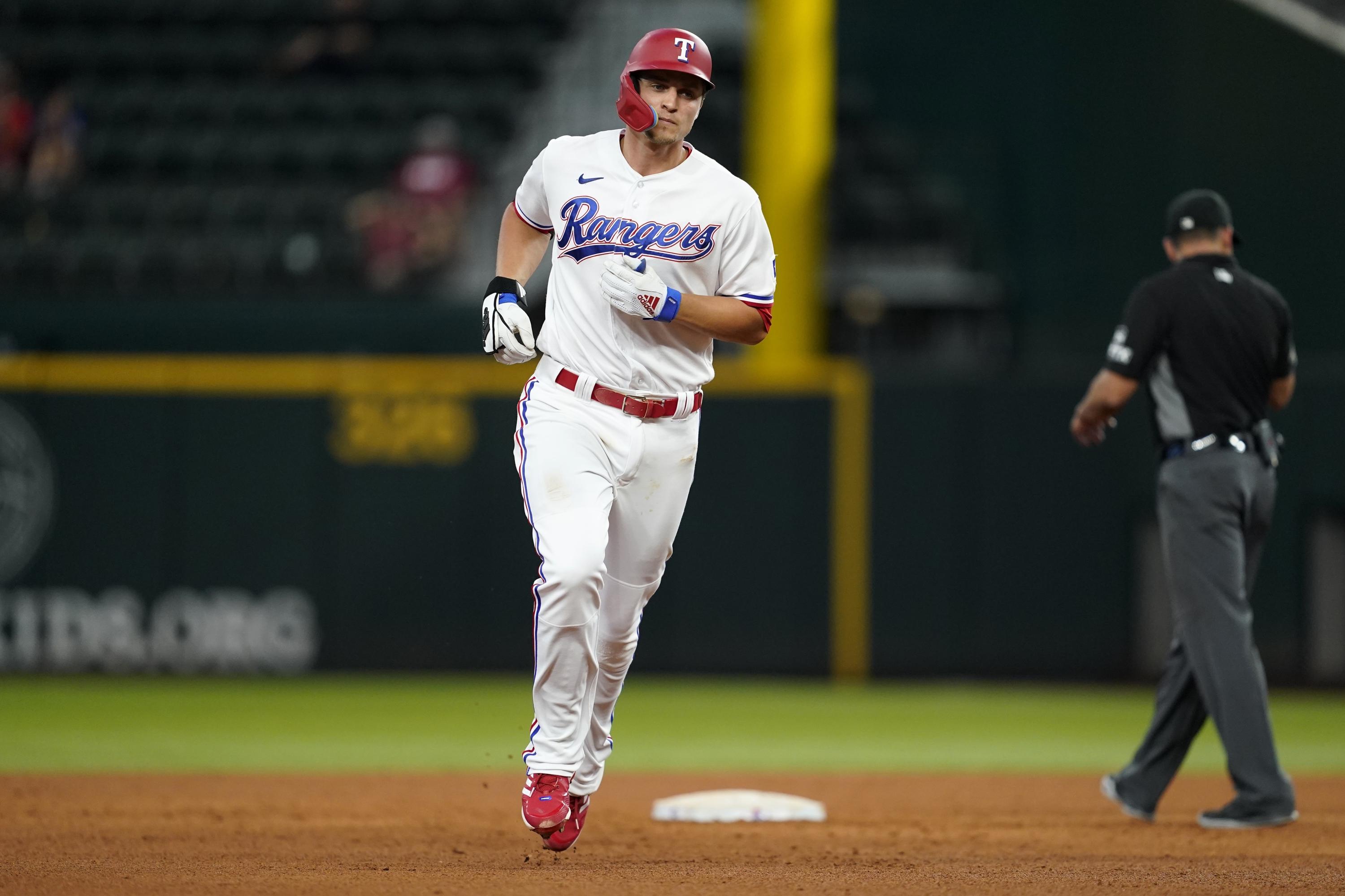 Seager pega jonrón en la 8va; Rangers derrotan a Angelinos | AP News