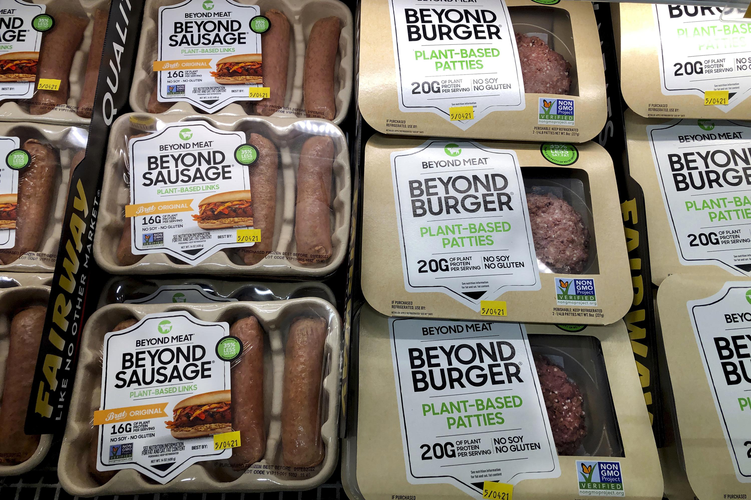 Beyond Meat revenue drops as it cuts prices to boost demand | AP News