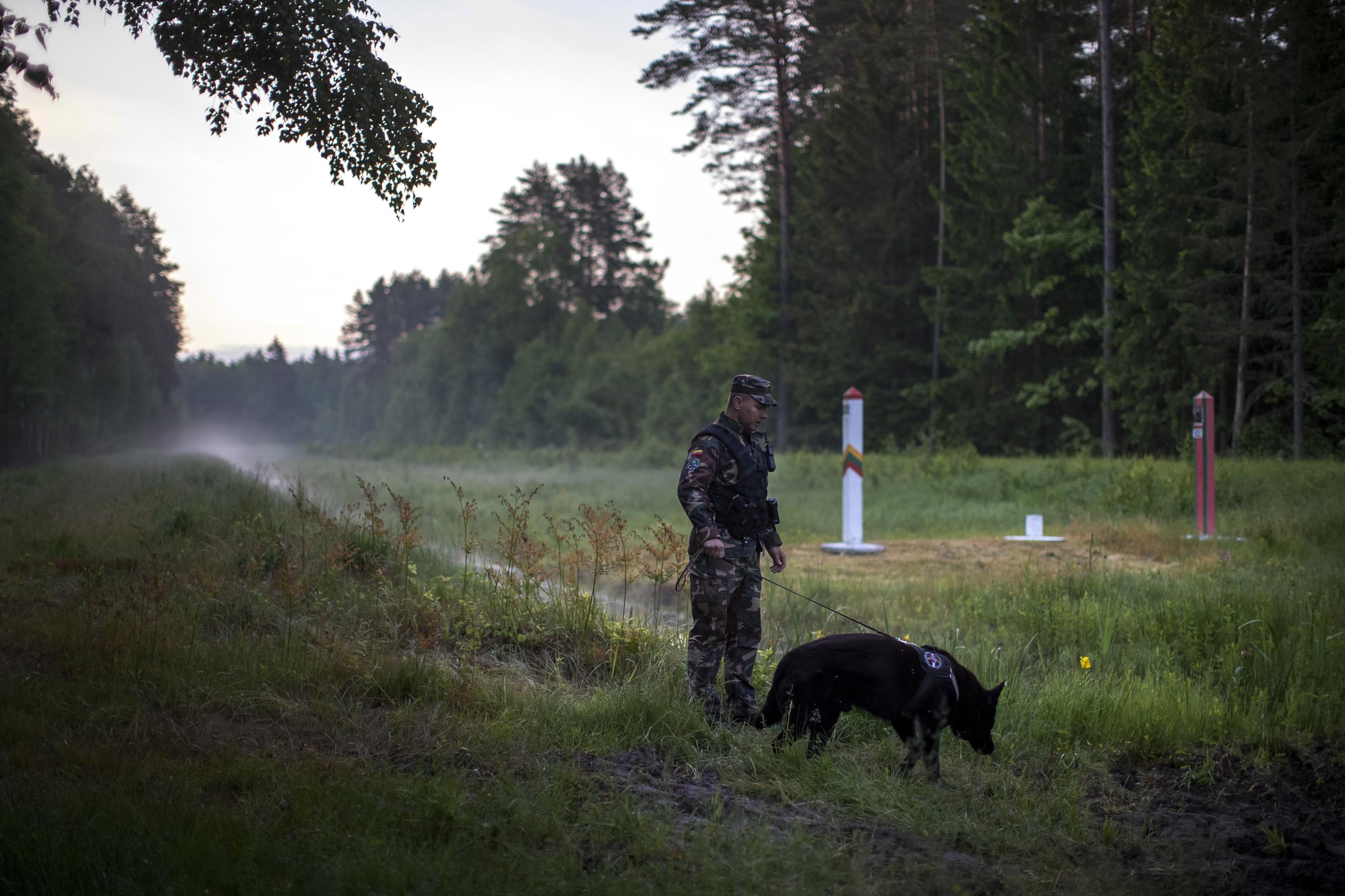 Illegal border crossings into Lithuania pass 3,000 | AP News