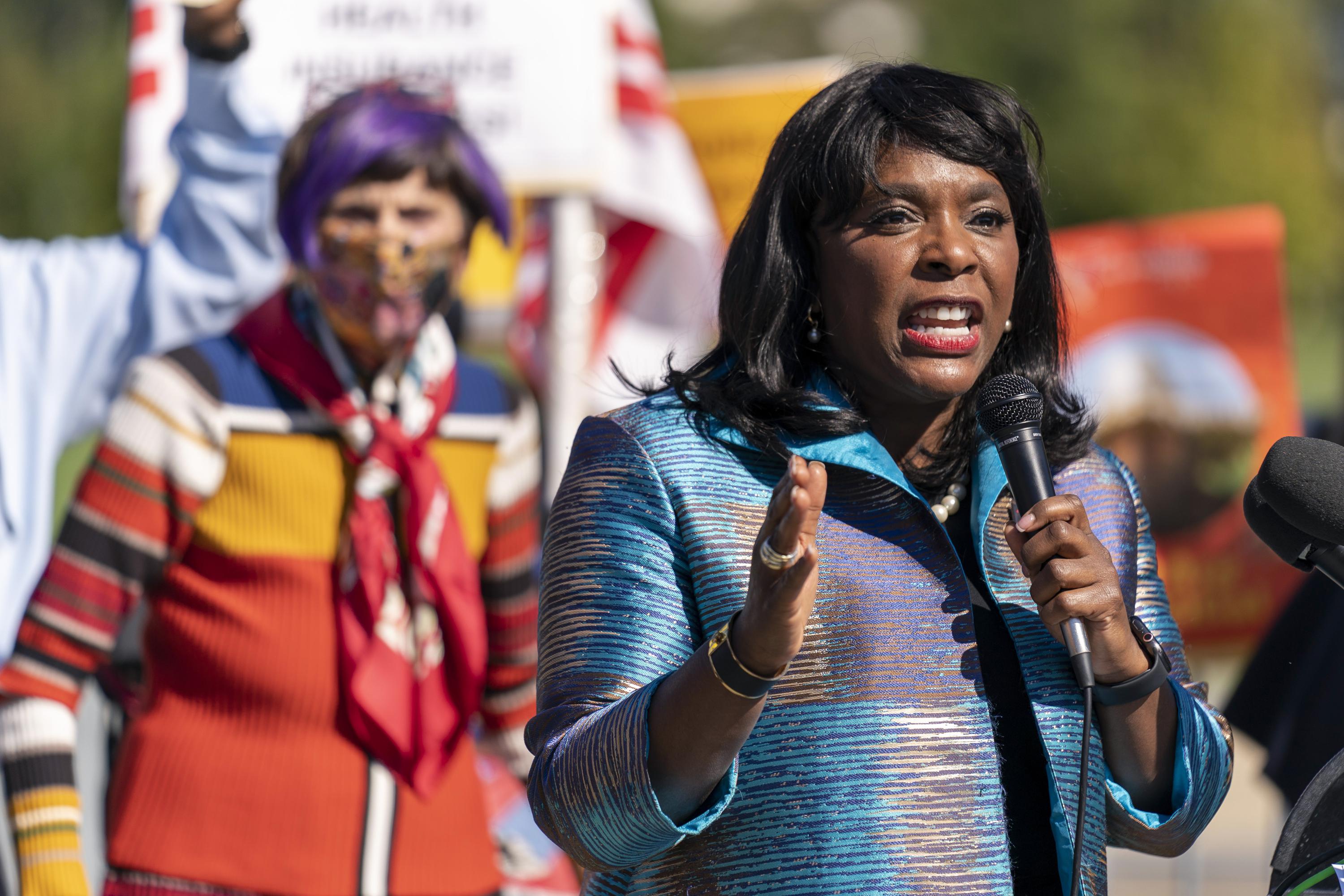 Alabama GOP sends new district maps for legislative approval | AP News