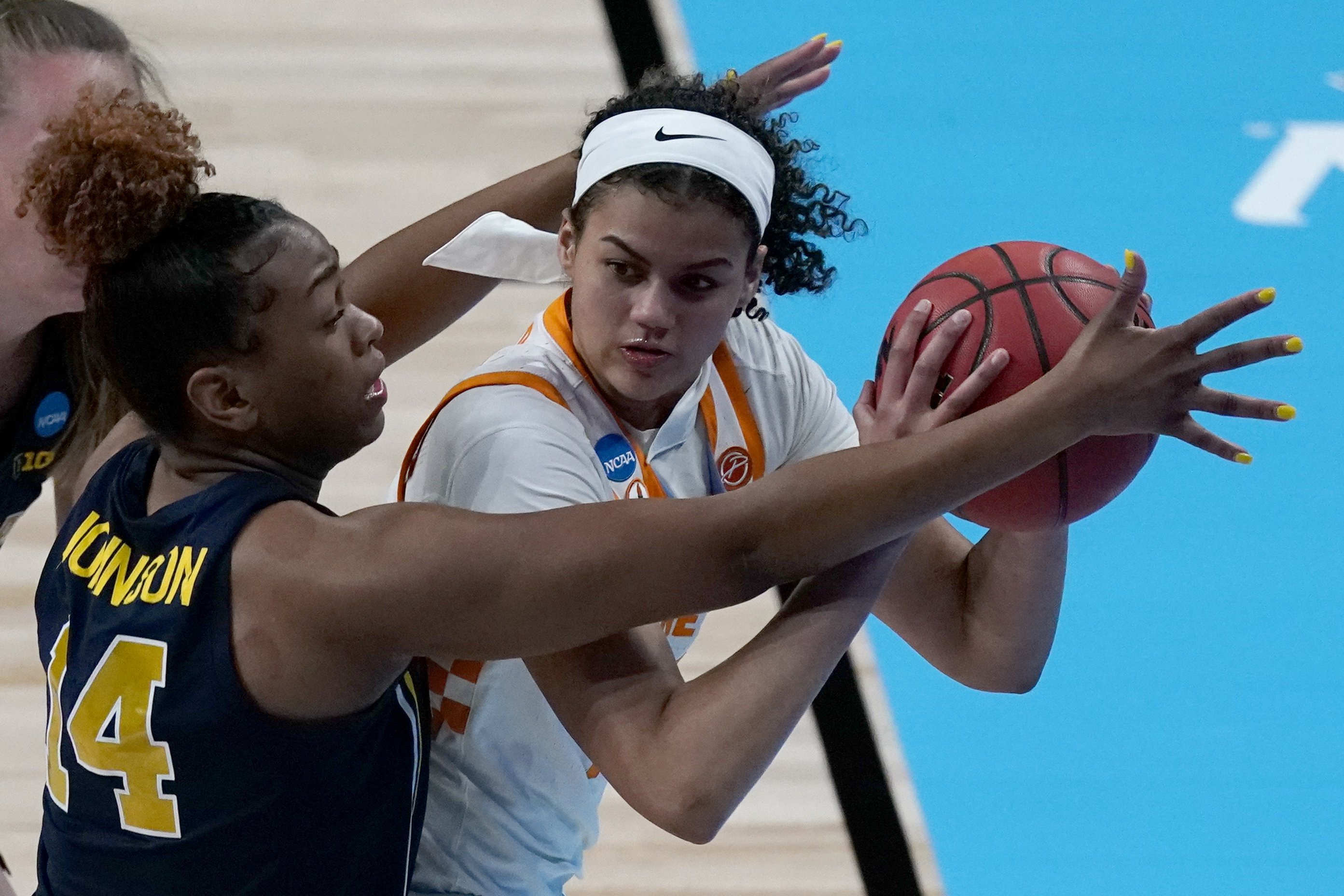 Danielle Rauch's Instagram, Twitter & Facebook on IDCrawl