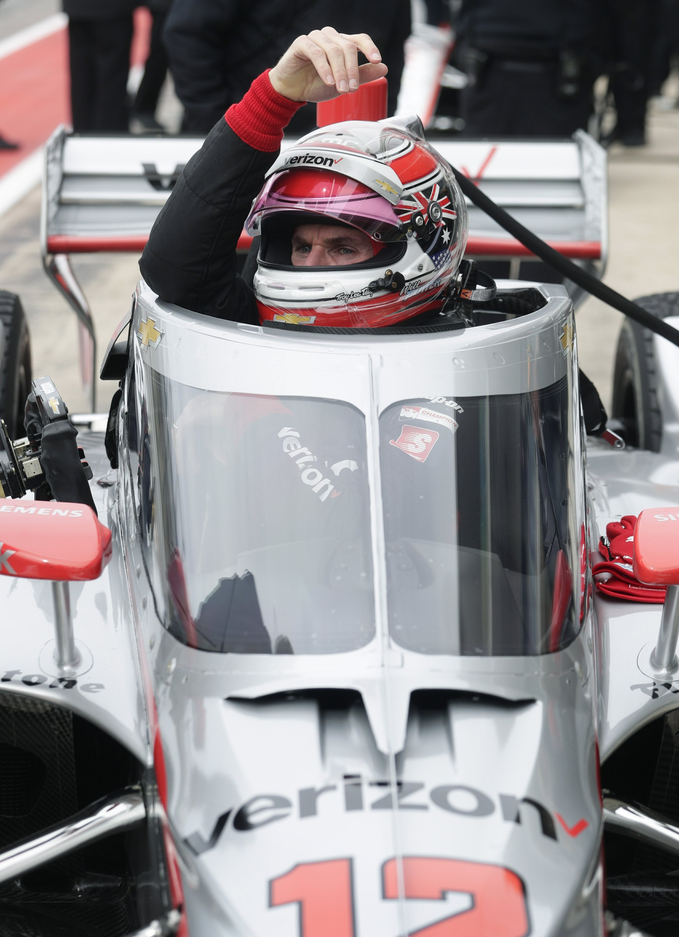 IndyCar drivers like safety, still learning new aeroscreens | AP News
