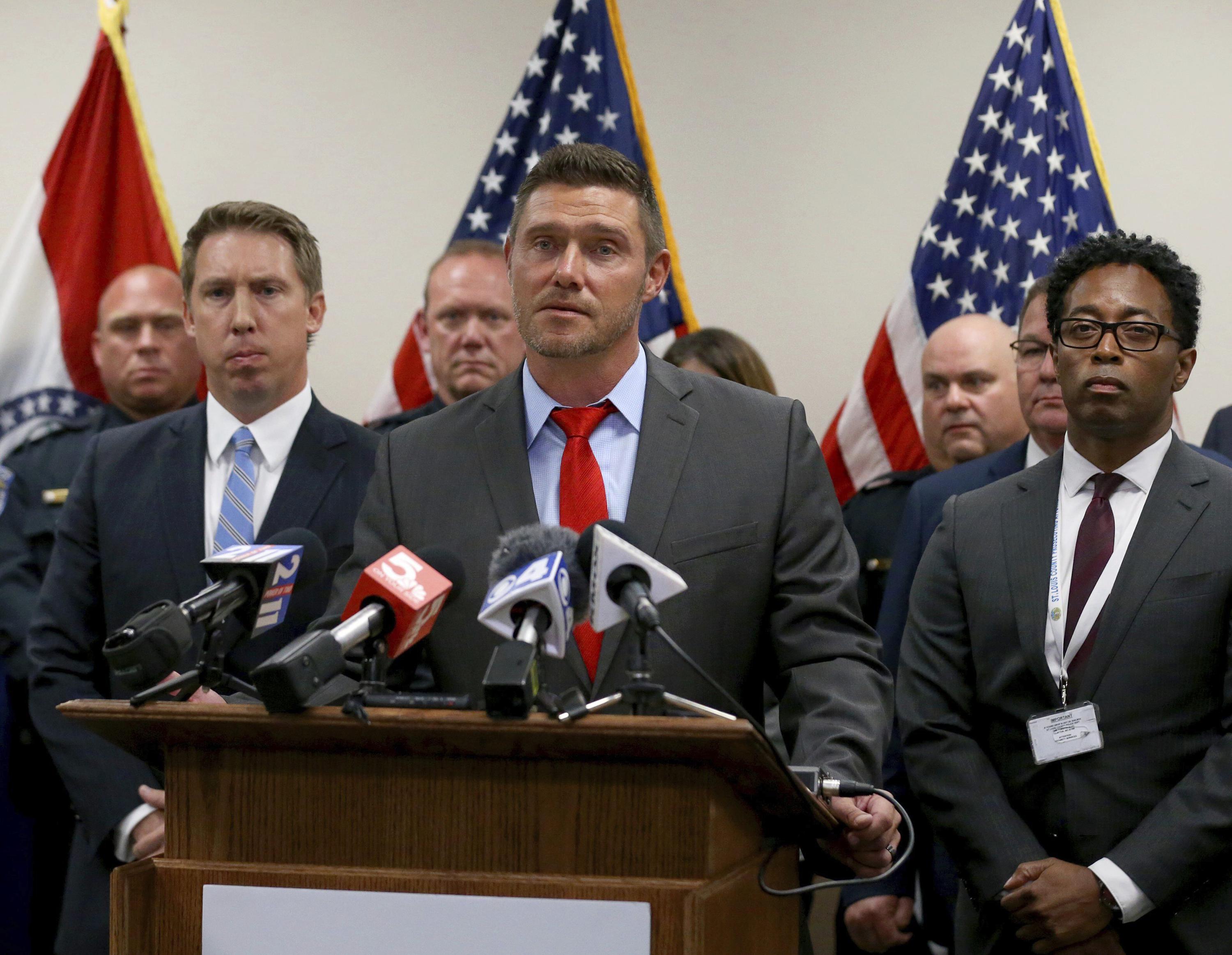 Prosecutors: Inmate confessed to killing 4 women in 1990 | AP News