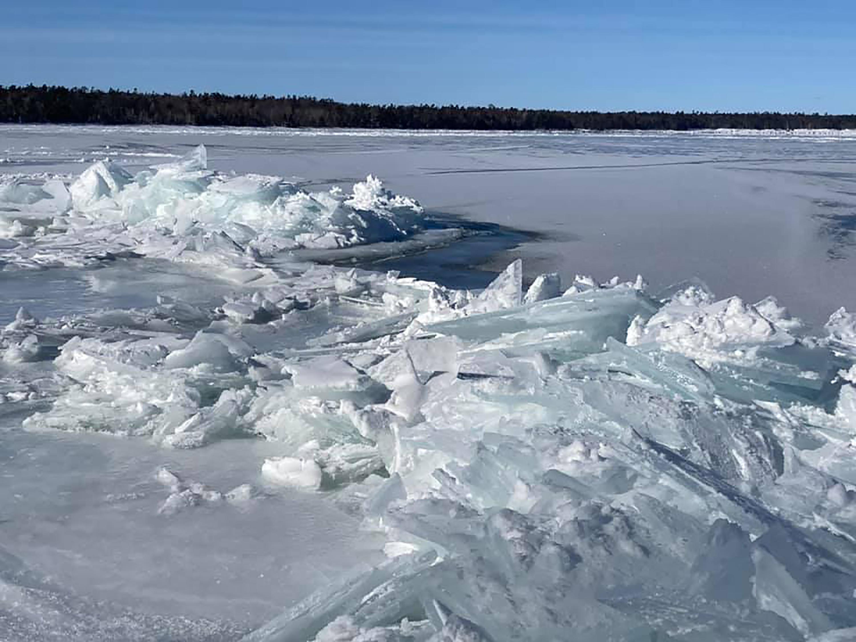 Scientists race to gather winter data on warming Great Lakes | AP News