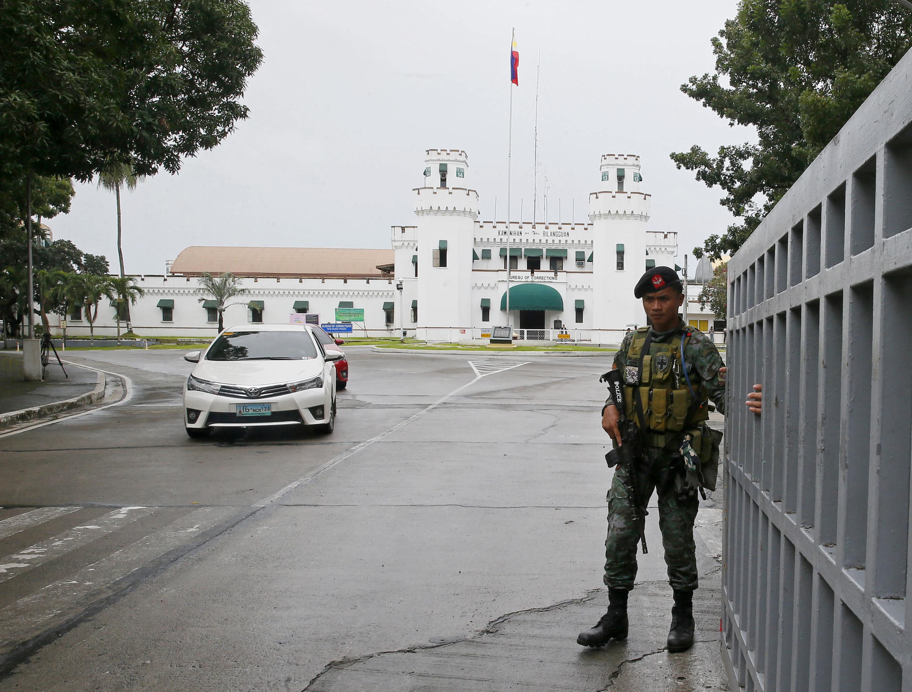 More claims against Philippine prison chief linked to murder | AP News