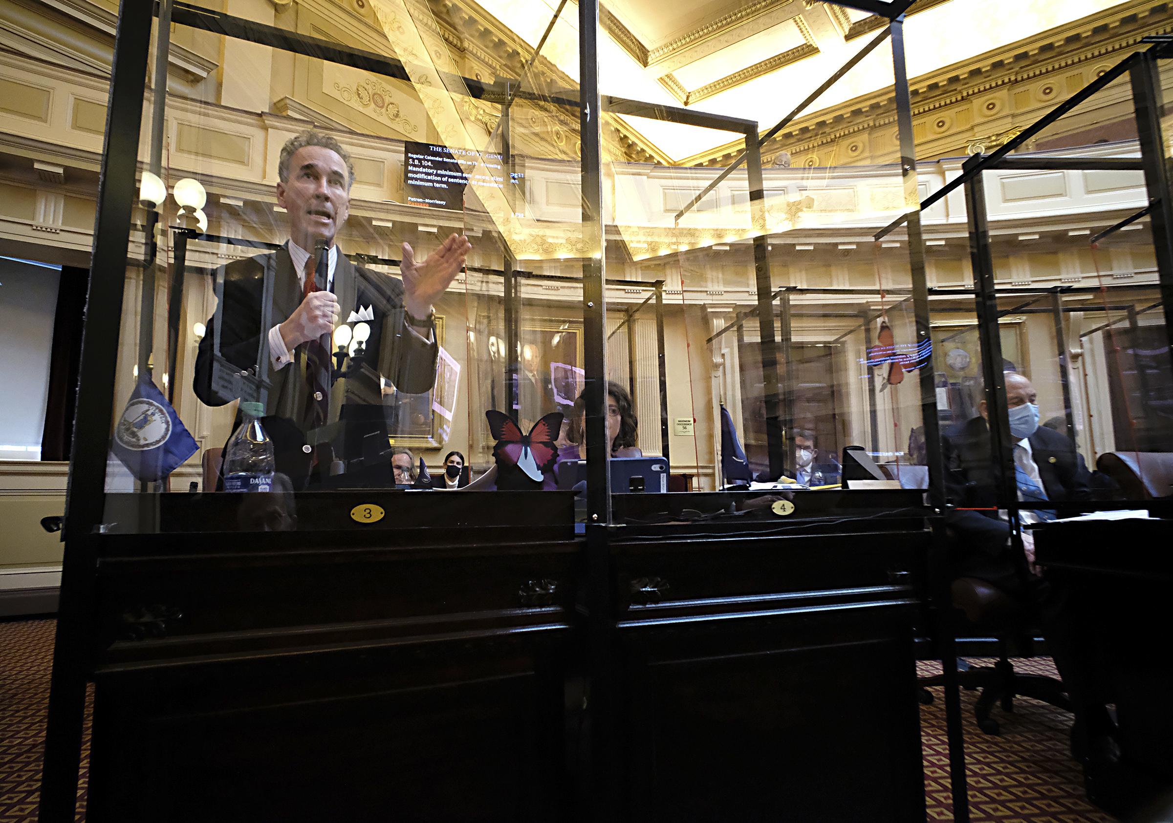 Virginia Senate kills bill ending most mandatory minimums | AP News