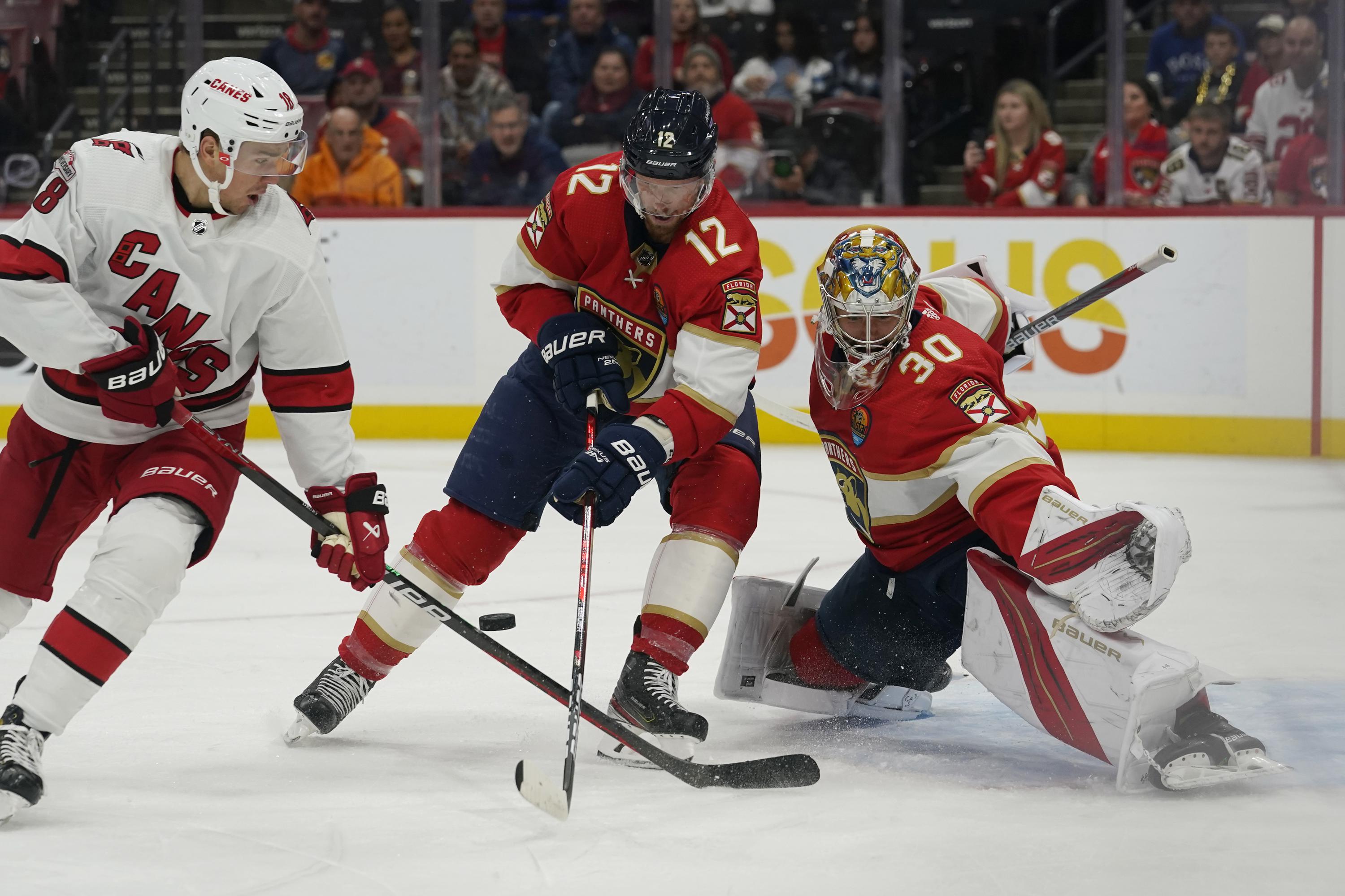 Knight's 3rd career shutout lifts Panthers past Hurricanes | AP News