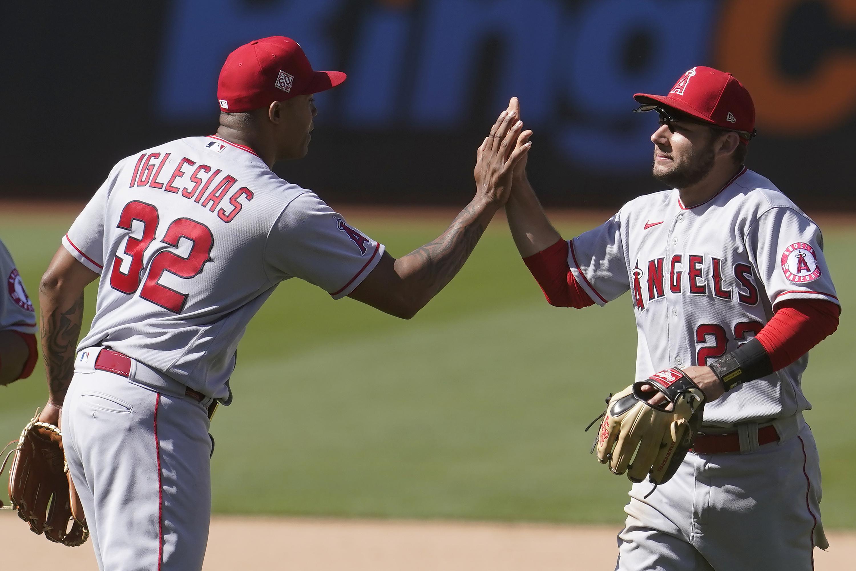 Walsh homers, Angels bullpen shines in 4-2 win over A's | AP News