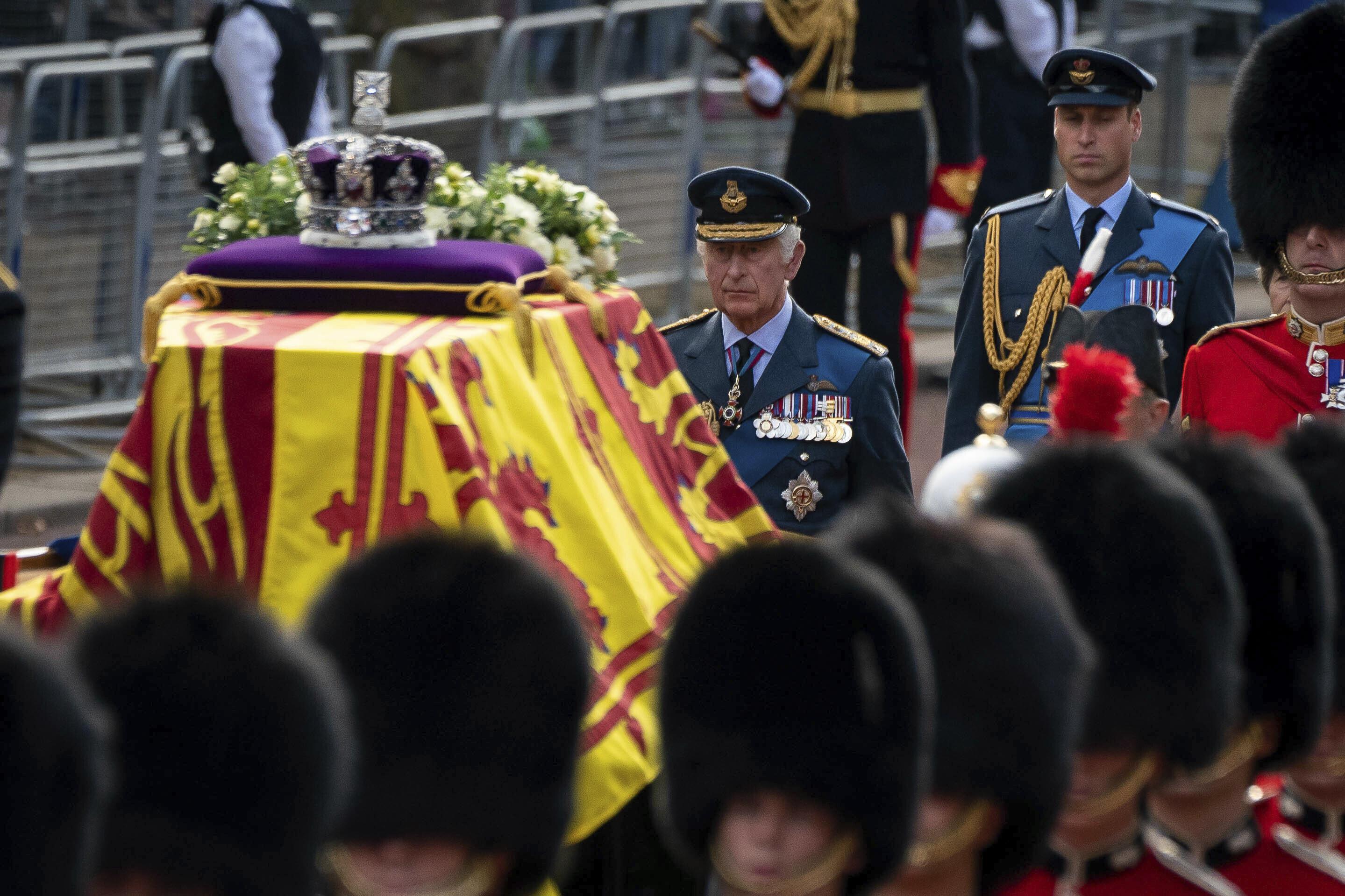 Palace reveals details of queen's state funeral on Monday | AP News