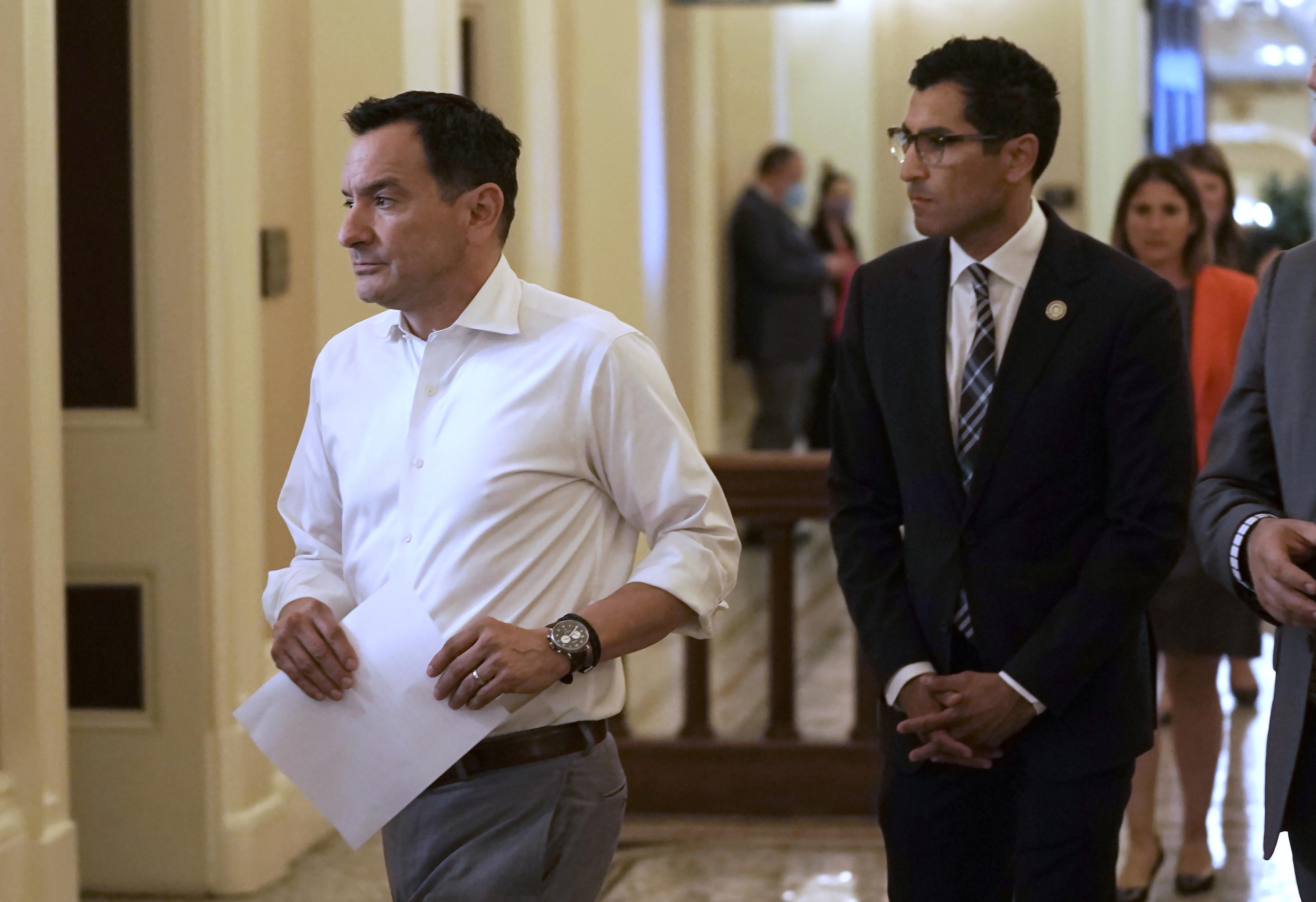 Democrats poised to keep huge edge in California Legislature | AP News