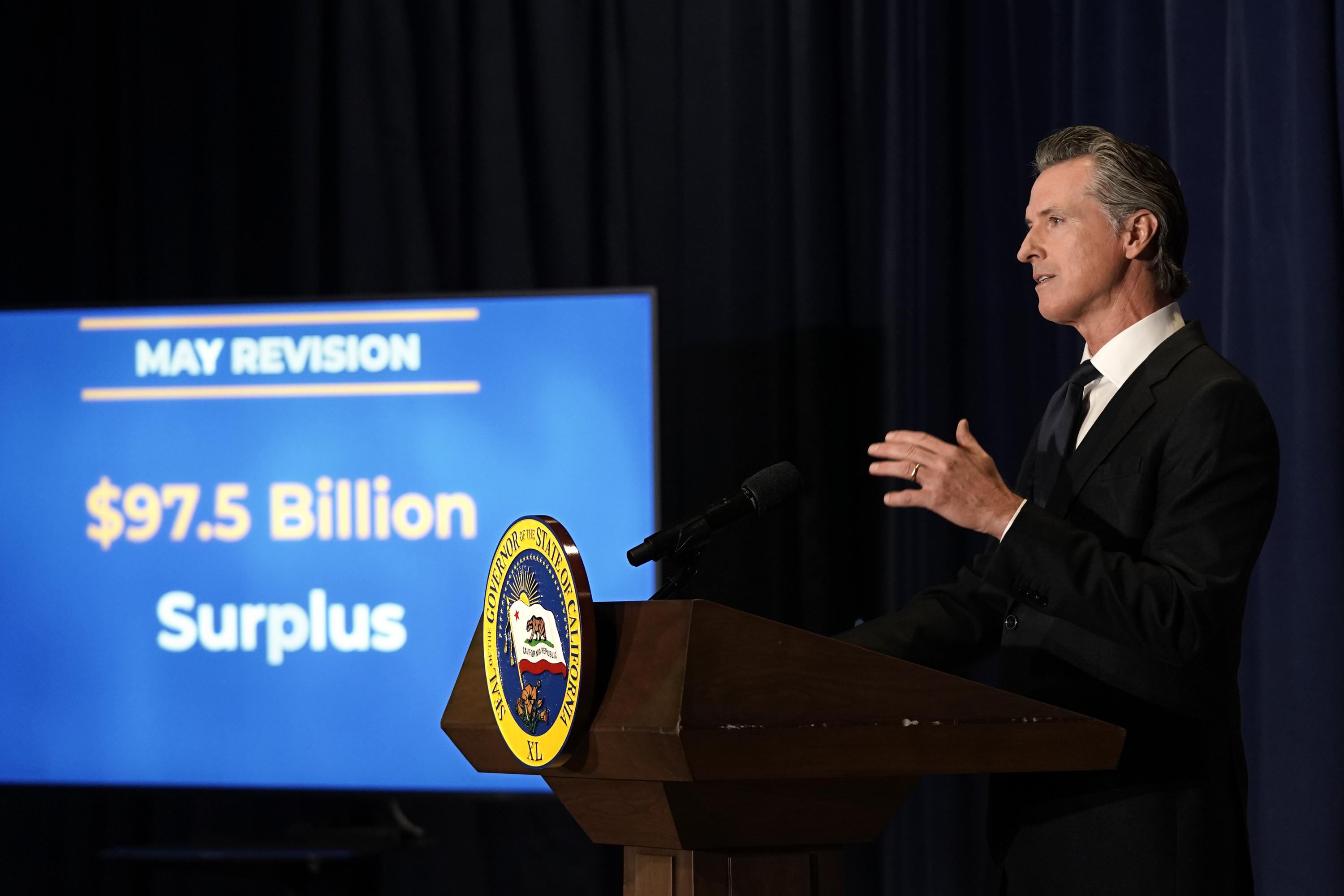 Despite surplus, analyst warns of California 'fiscal cliff' | AP News