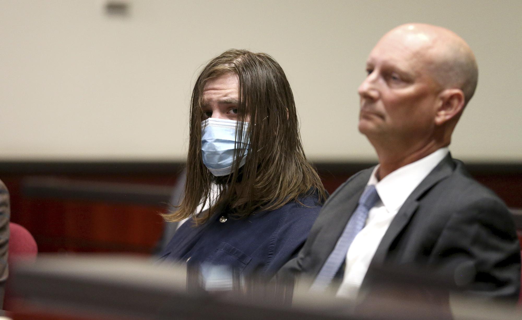 Man who dated Arizona teacher gets life for her murder | AP News