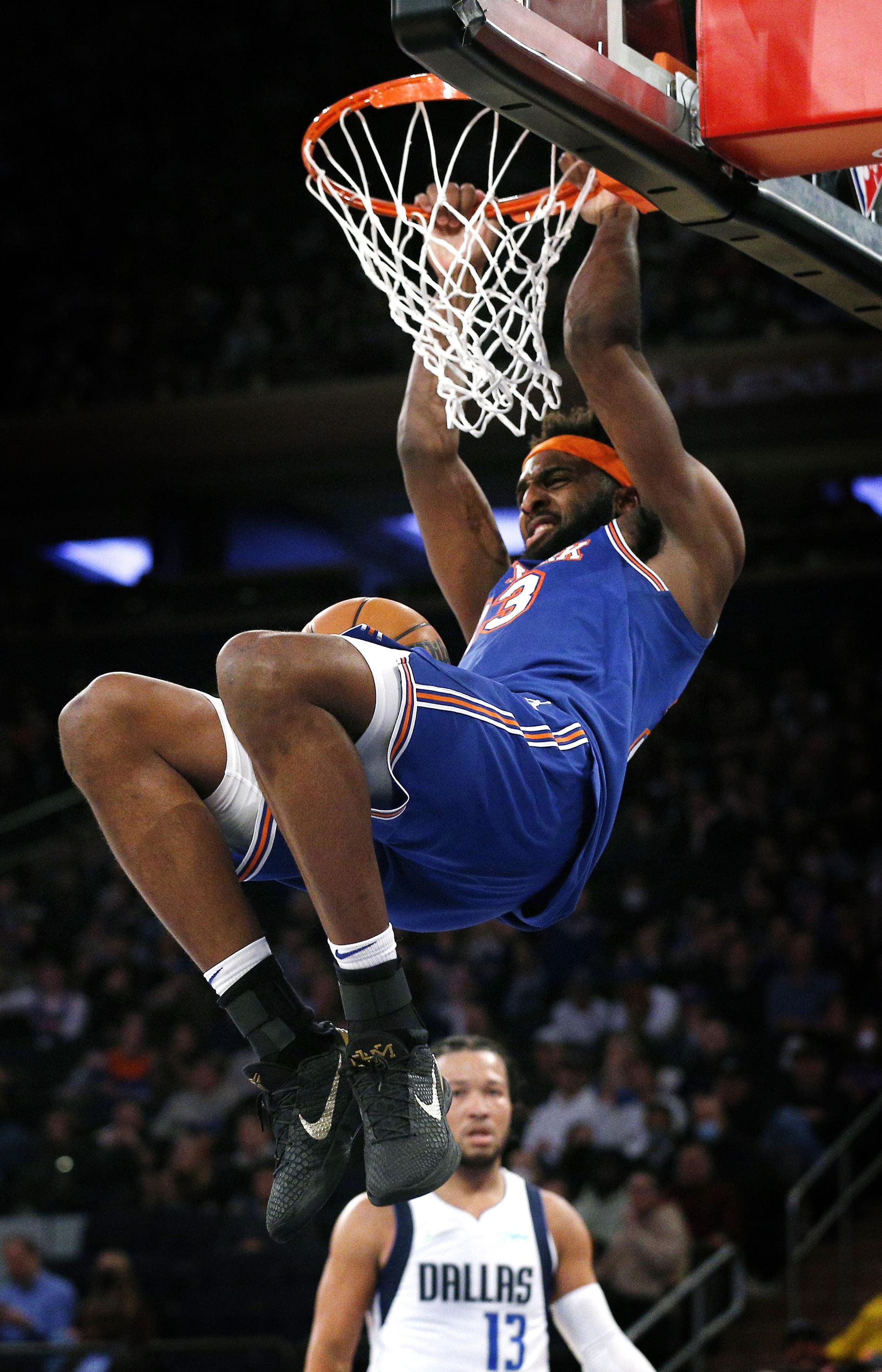 Knicks acaban con racha de 6 triunfos de Mavs | AP News