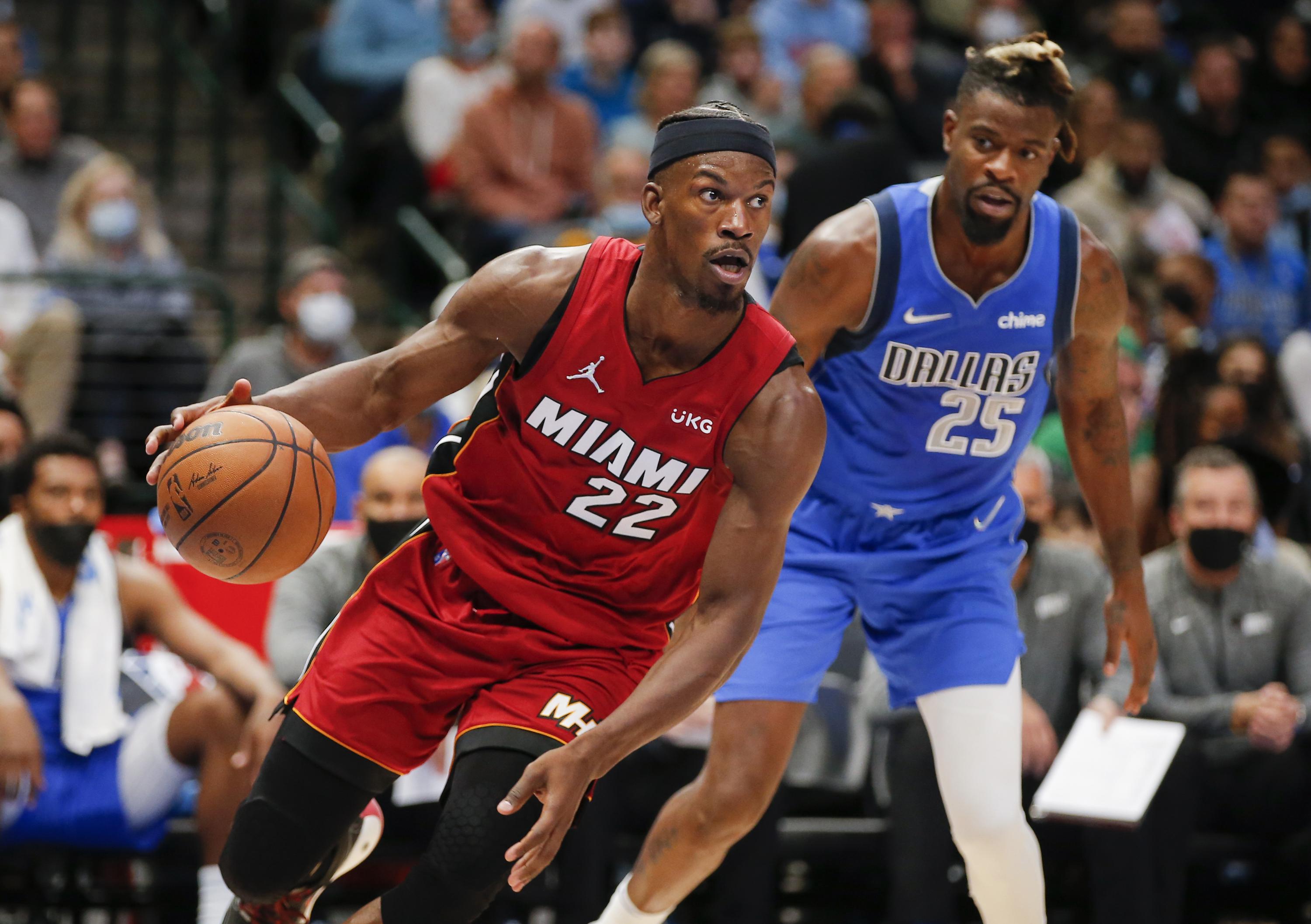 Heat aguanta embate de Mavericks y gana 125-110 | AP News