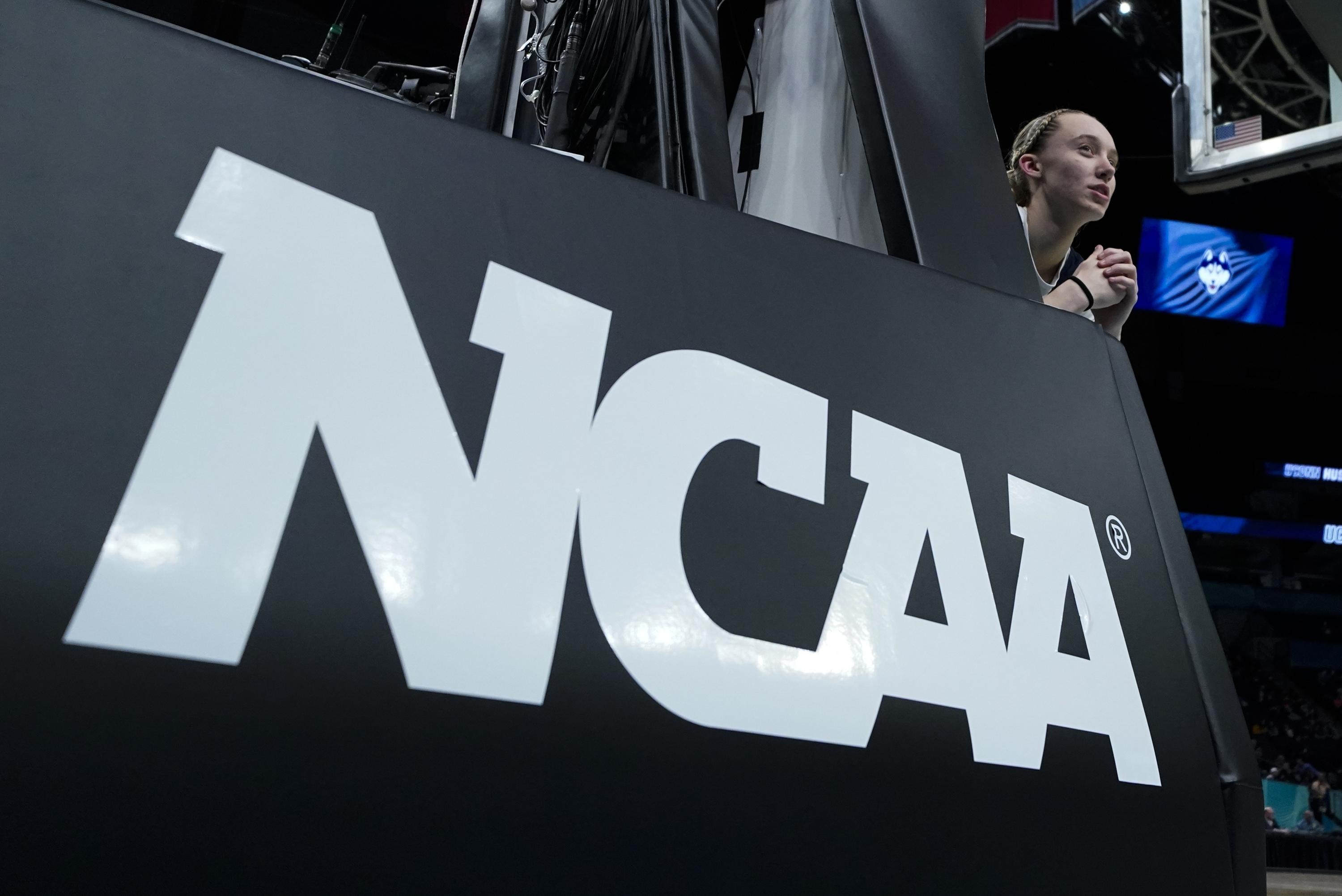 As leaders lobby, NCAA searches for ways to rein in boosters | AP News