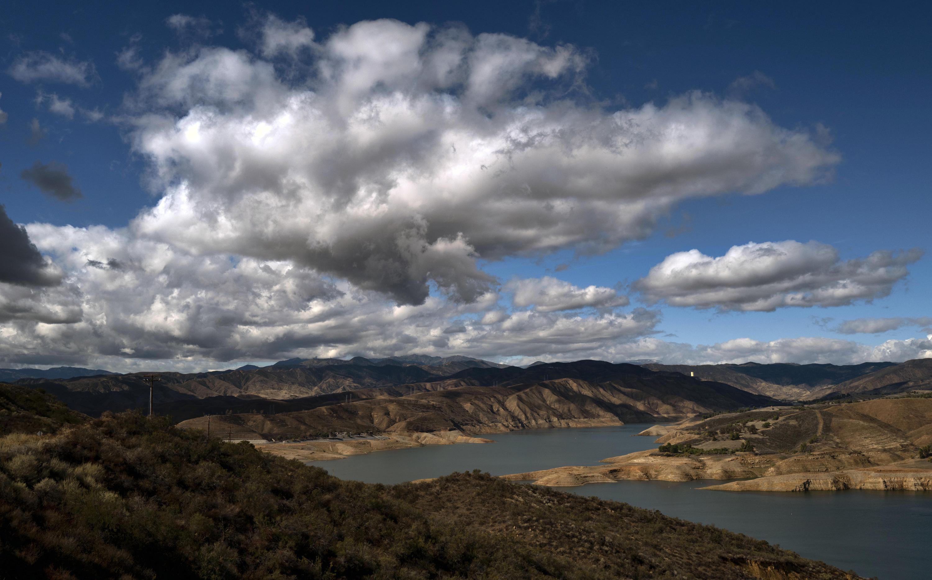 California storm tapers off after drenching rain, heavy snow | AP News