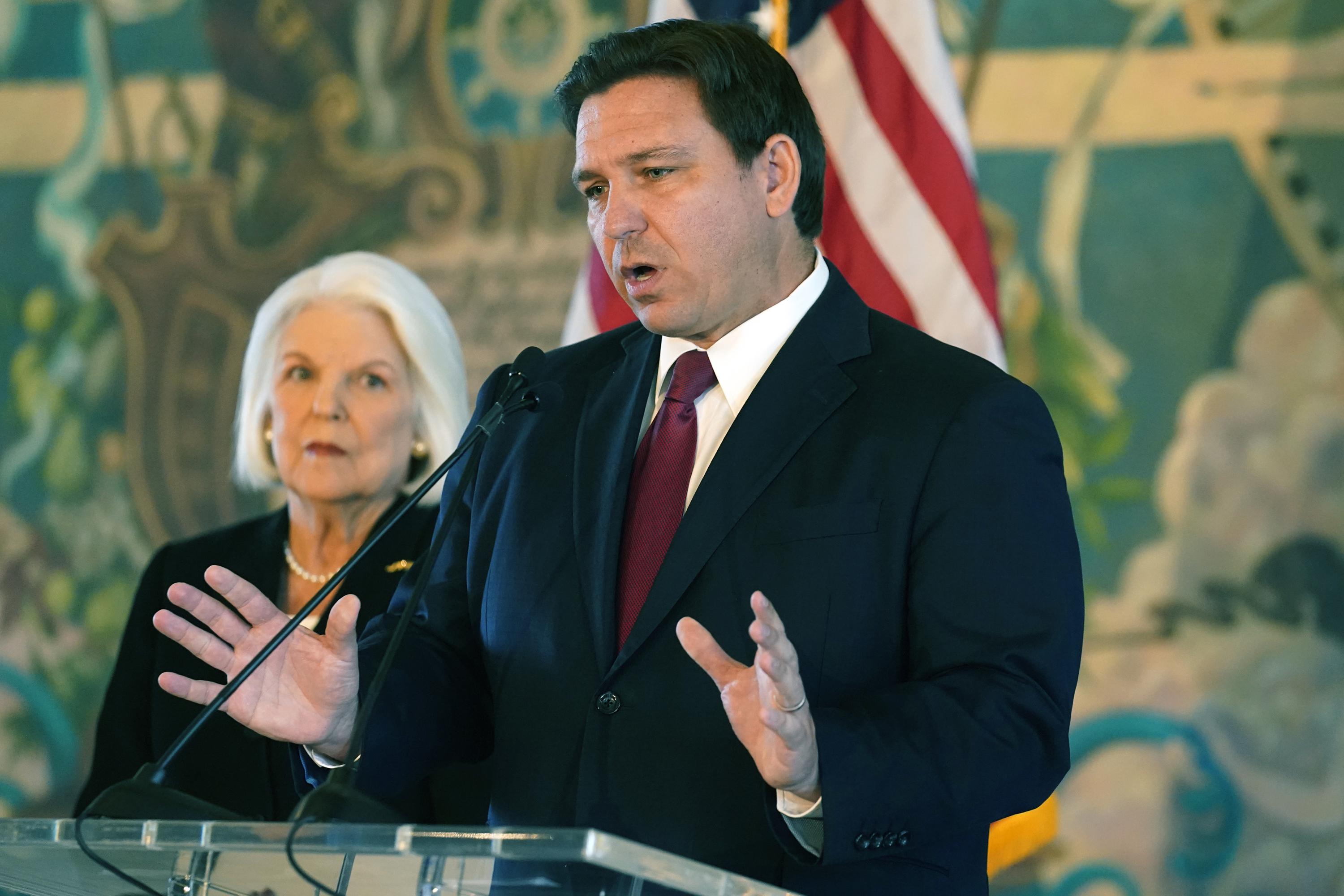 DeSantis propone 25 mdd para Torre de la Libertad de Miami | AP News