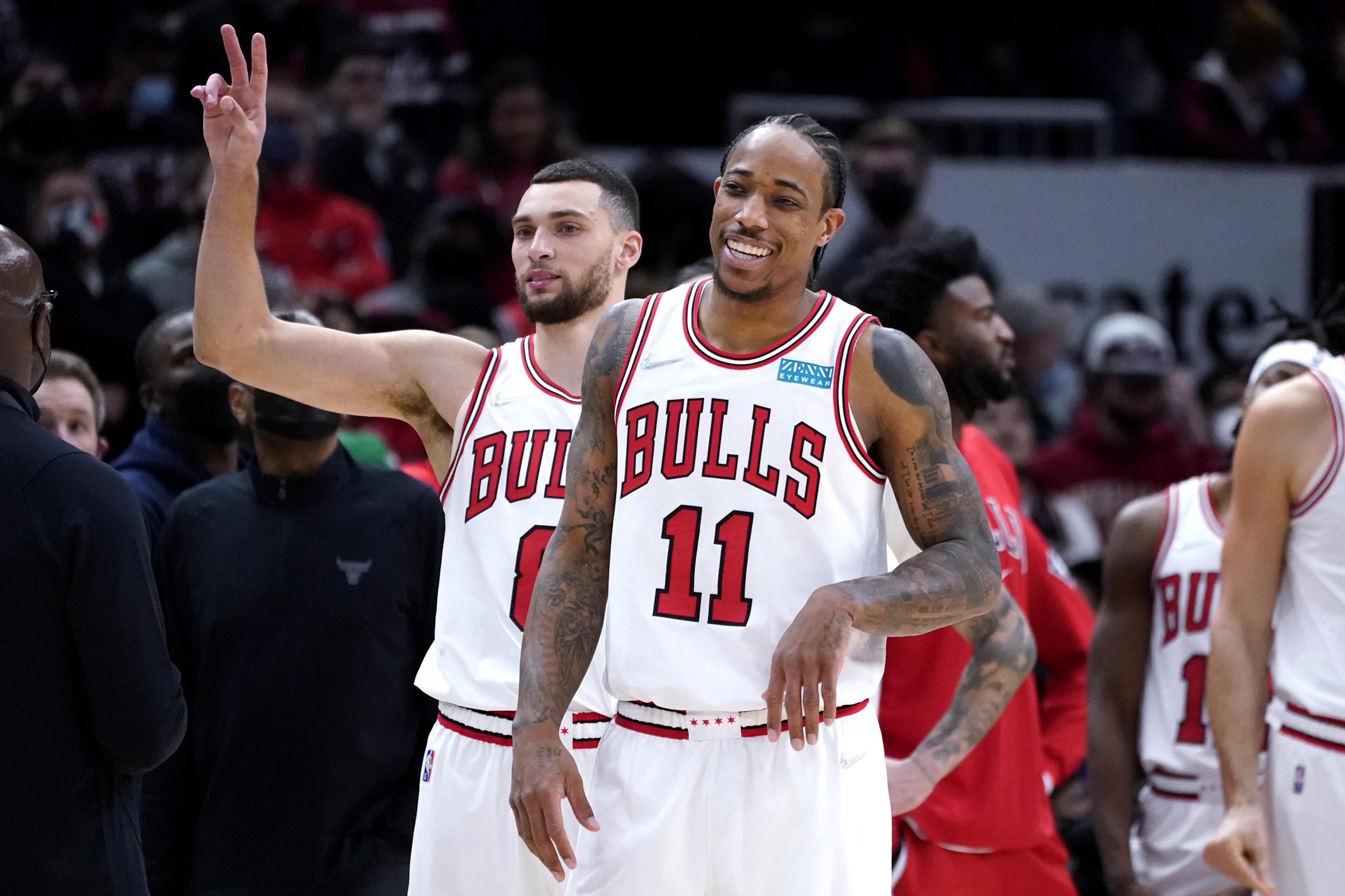 Bulls vencen al Magic y extienden a 8 su racha de triunfos | AP News