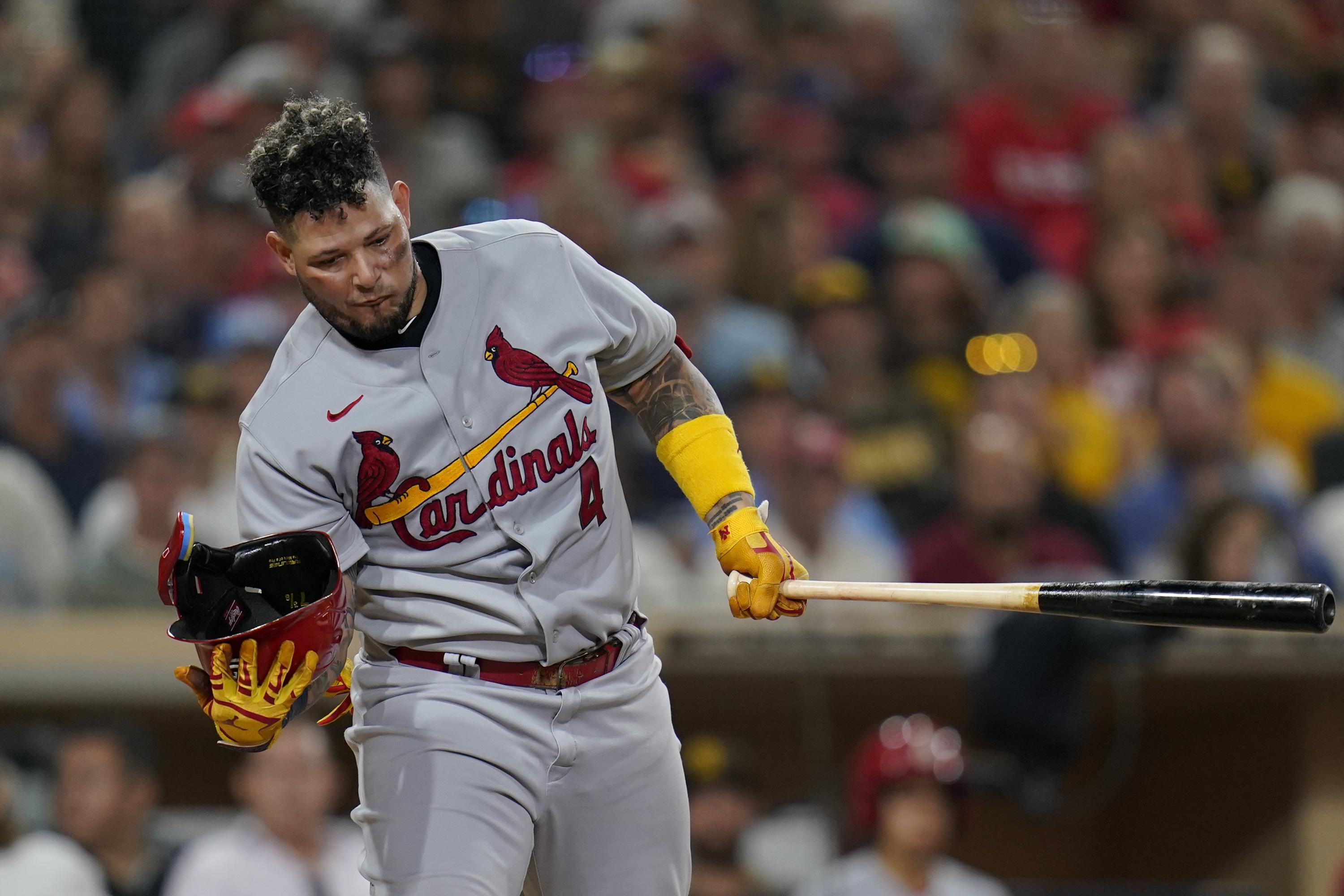 Yadier Molina dirigirá a Puerto Rico en el Clásico Mundial | AP News