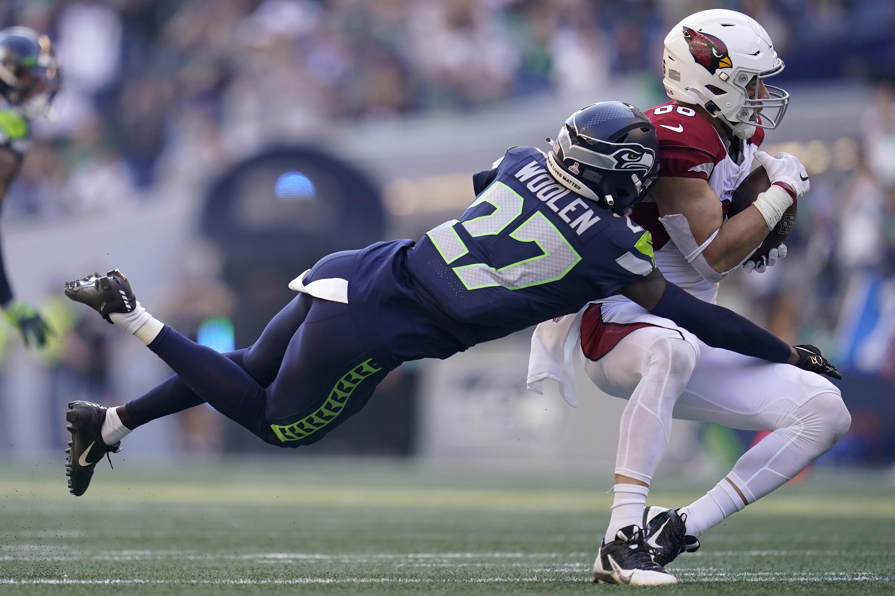 Seahawks sitting at .500 thanks in part to rookie class | AP News