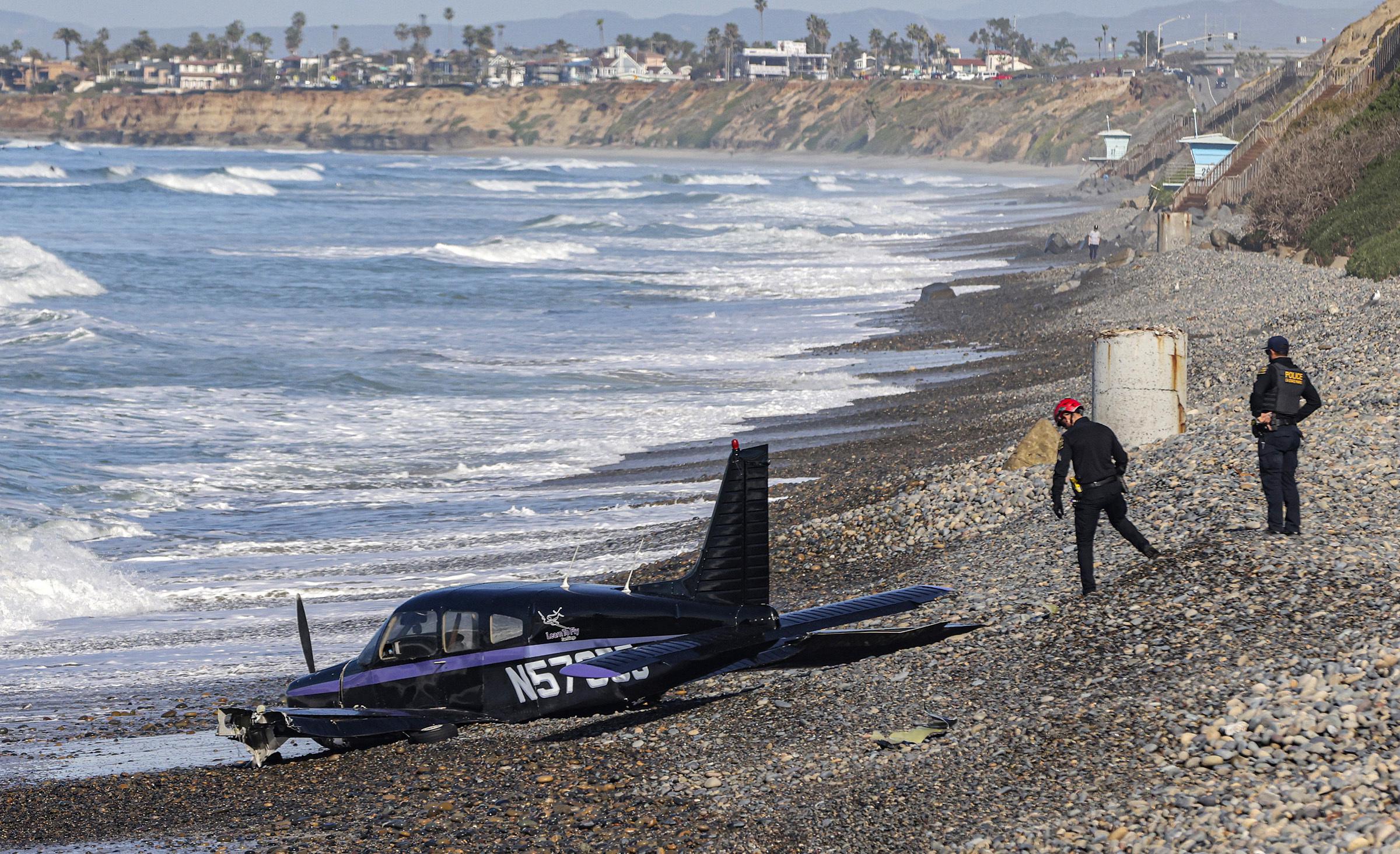Small plane makes emergency landing on California beach | AP News