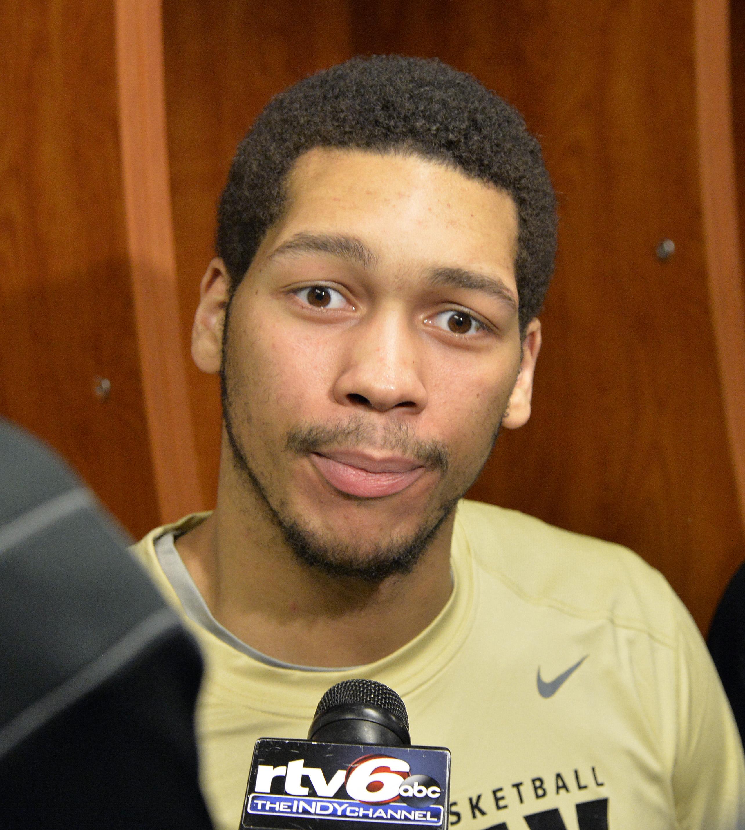 Purdue coach hopes fight to get in NCAAs helps vs Cincinnati | AP News