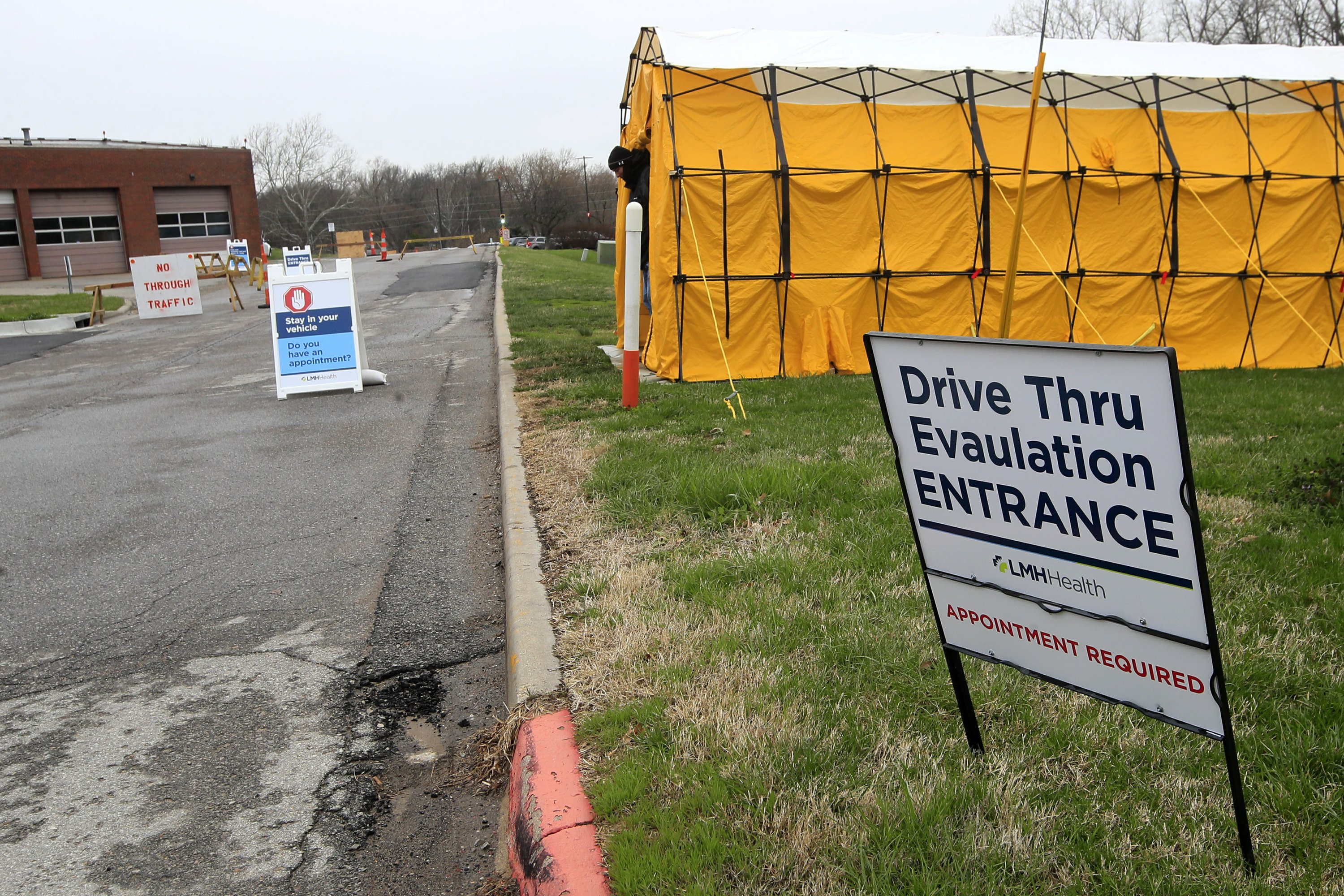 Kansas residents hunker down amid virus' economic fallout | AP News