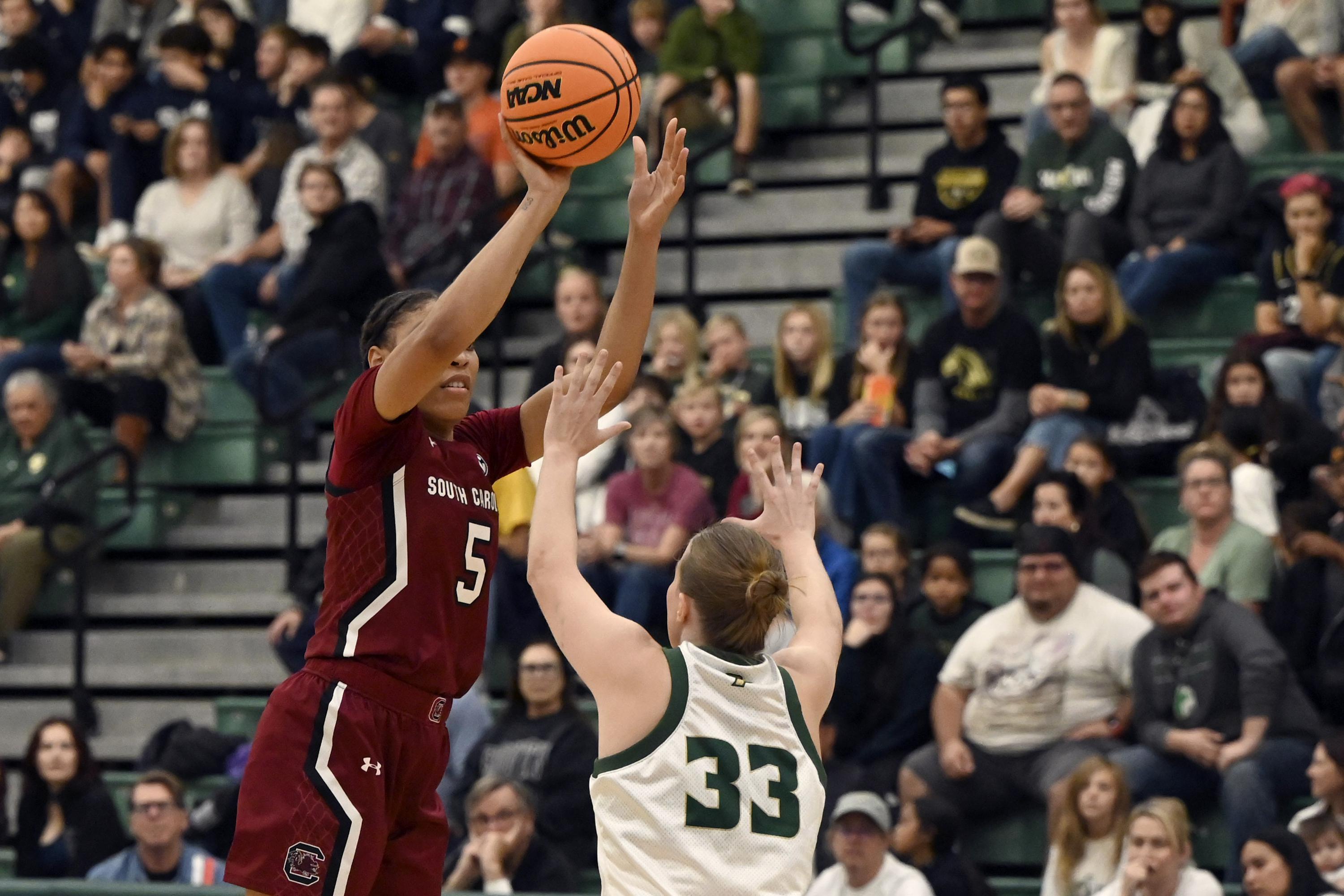 Top-ranked South Carolina rolls to 79-36 win over Cal Poly | AP News