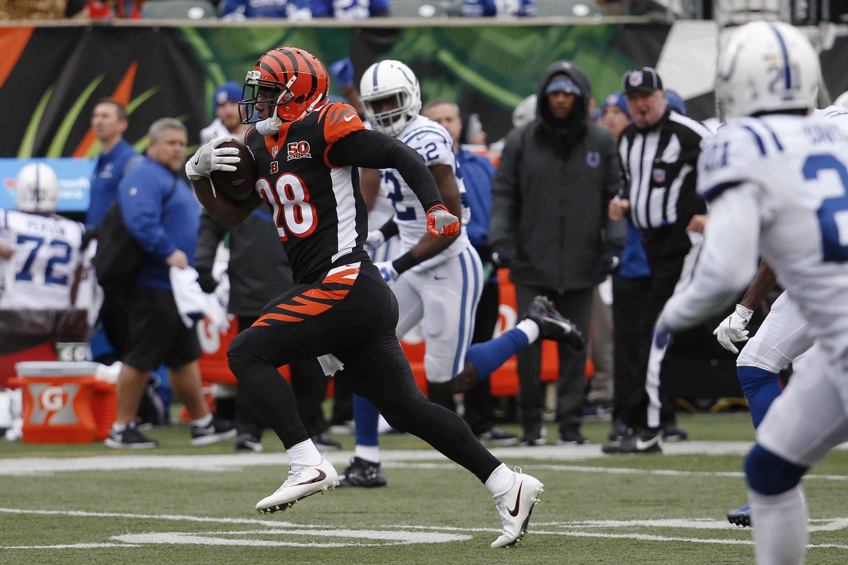 Intercepción de Dunlap da victoria a Bengals ante Colts | AP News