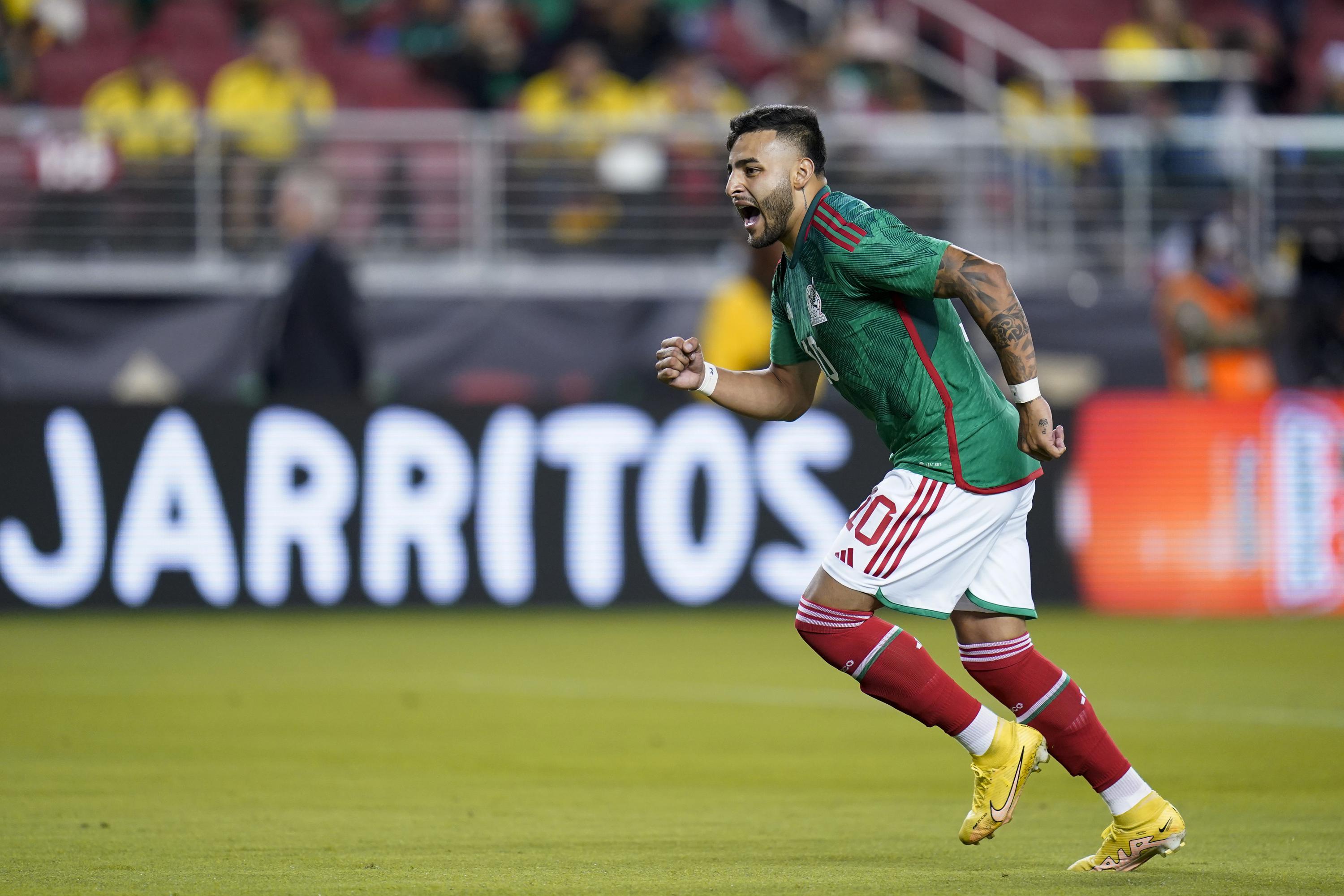 México cita a 5 jugadores para trabajo final rumbo a Qatar | AP News