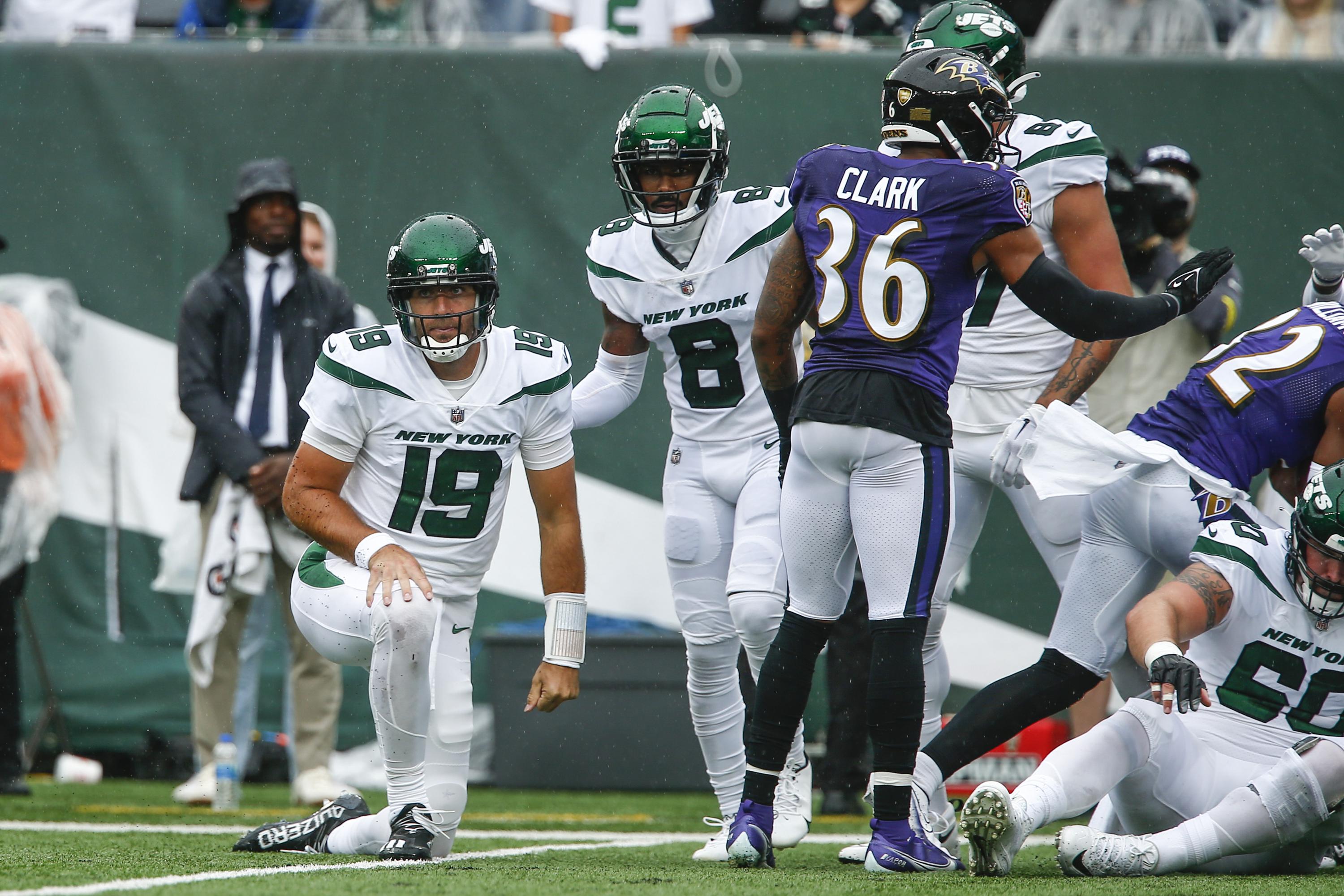Jets' offense stumbles in season-opening loss to Ravens | AP News