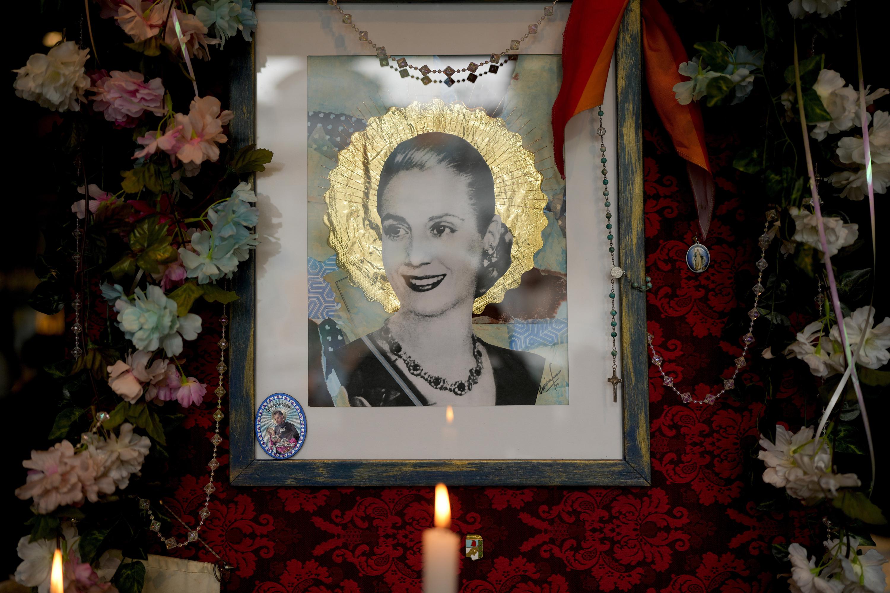 Los argentinos añoran a Evita 70 años después de su muerte | AP News