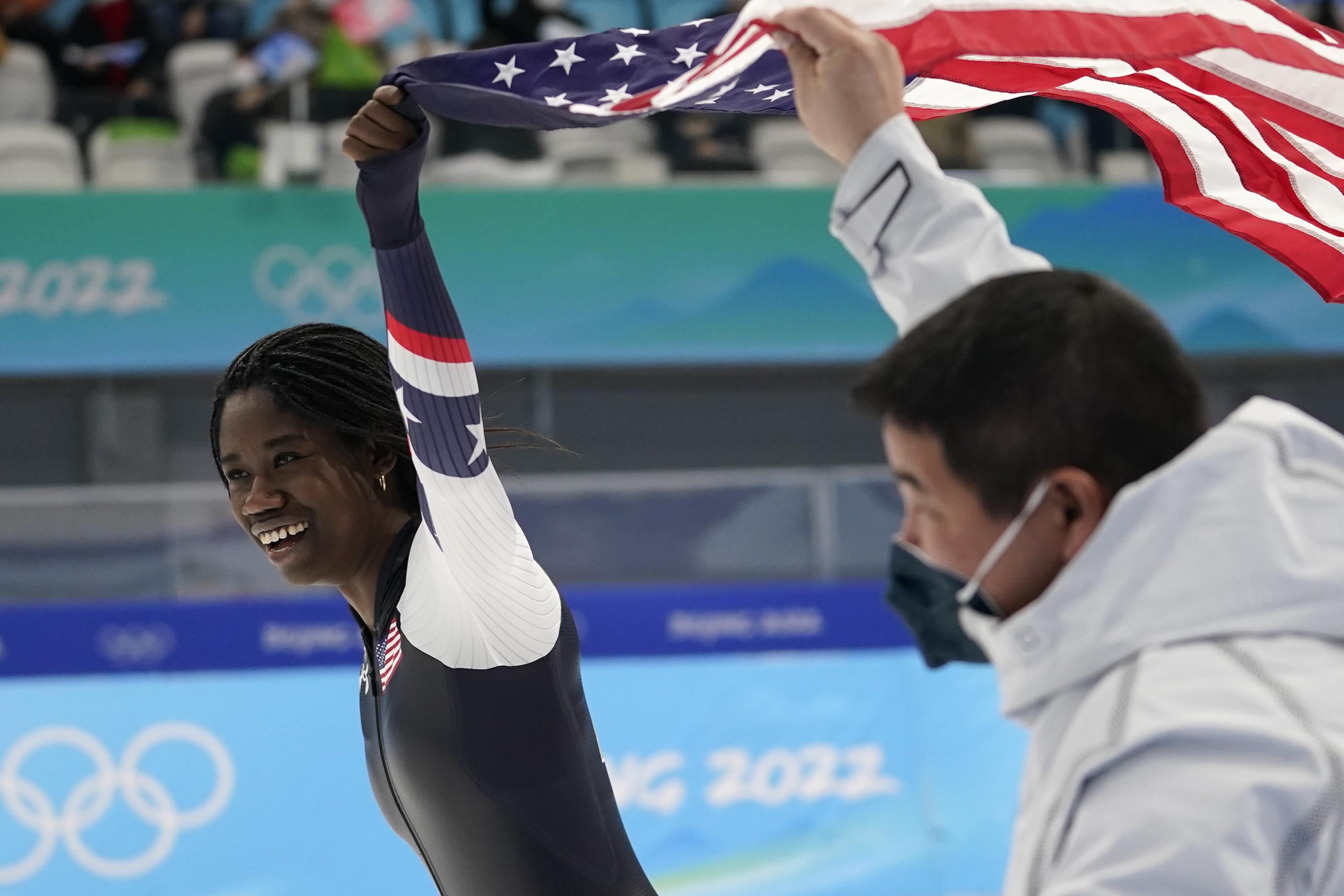 Shimabukuro inks another 4 years as US speedskating coach | AP News