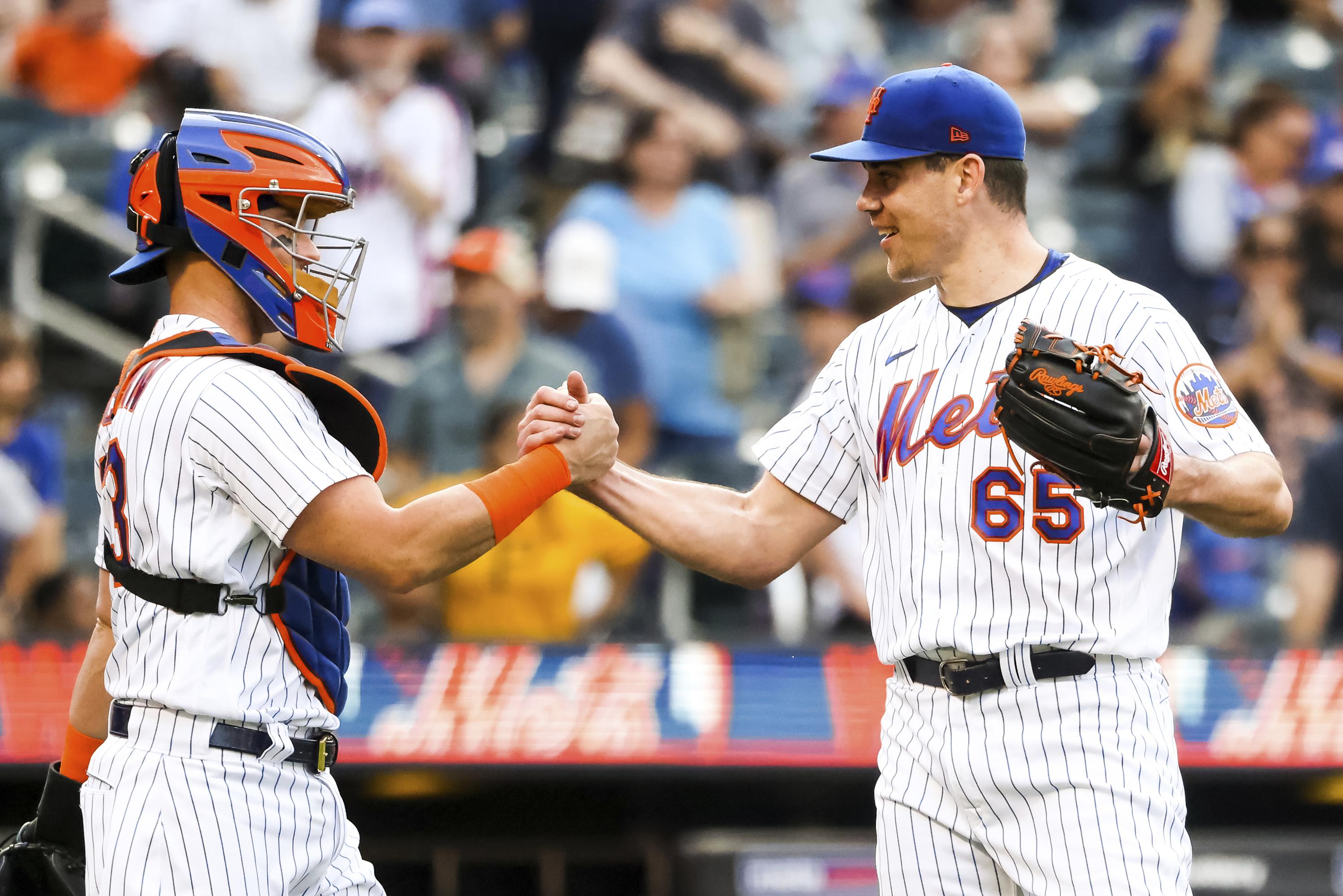 DeGrom fans 13 over 5 innings, Mets sweep Pirates | AP News