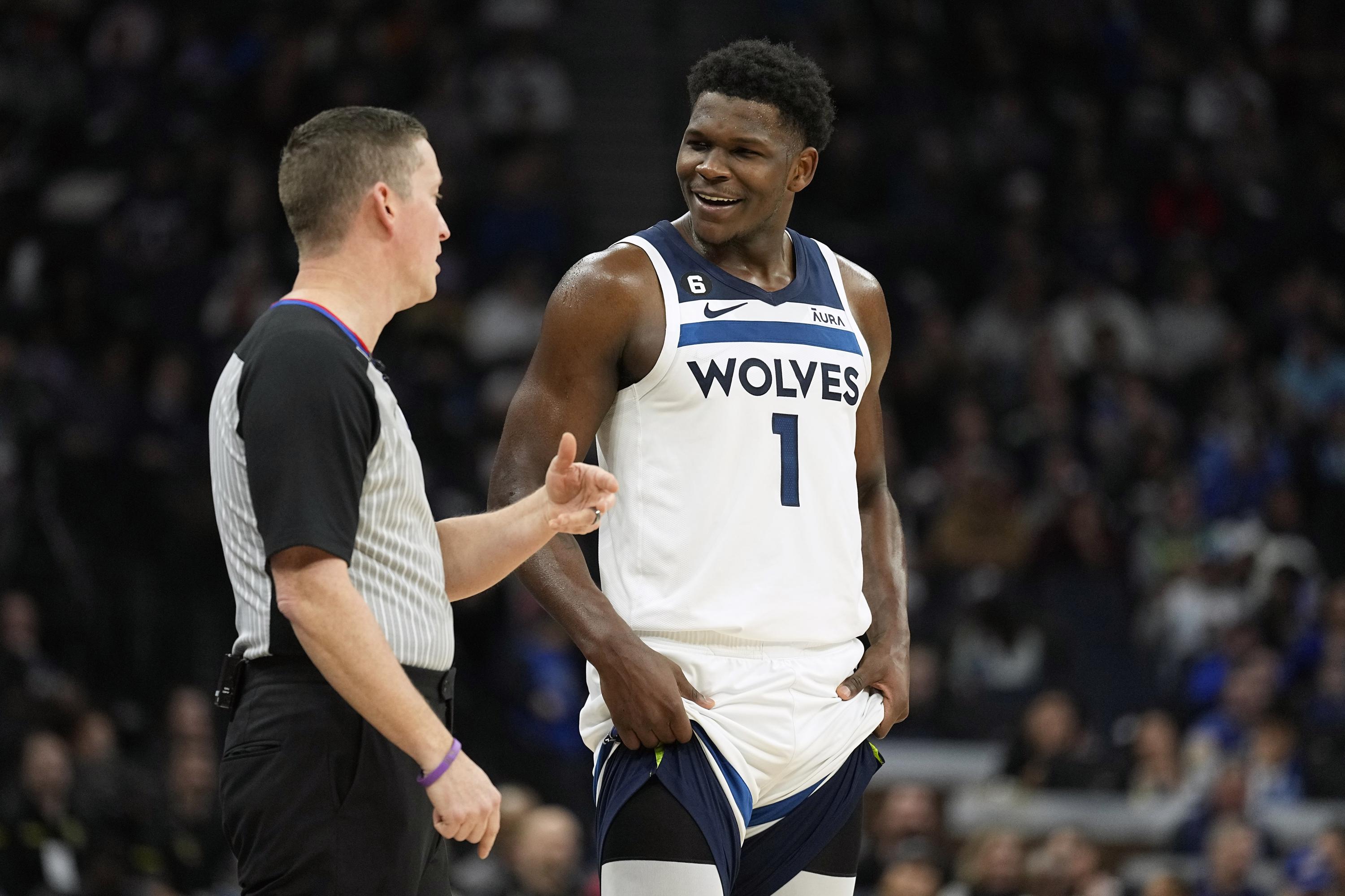 Edwards leads Timberwolves past flustered Mavericks 116-106 | AP News