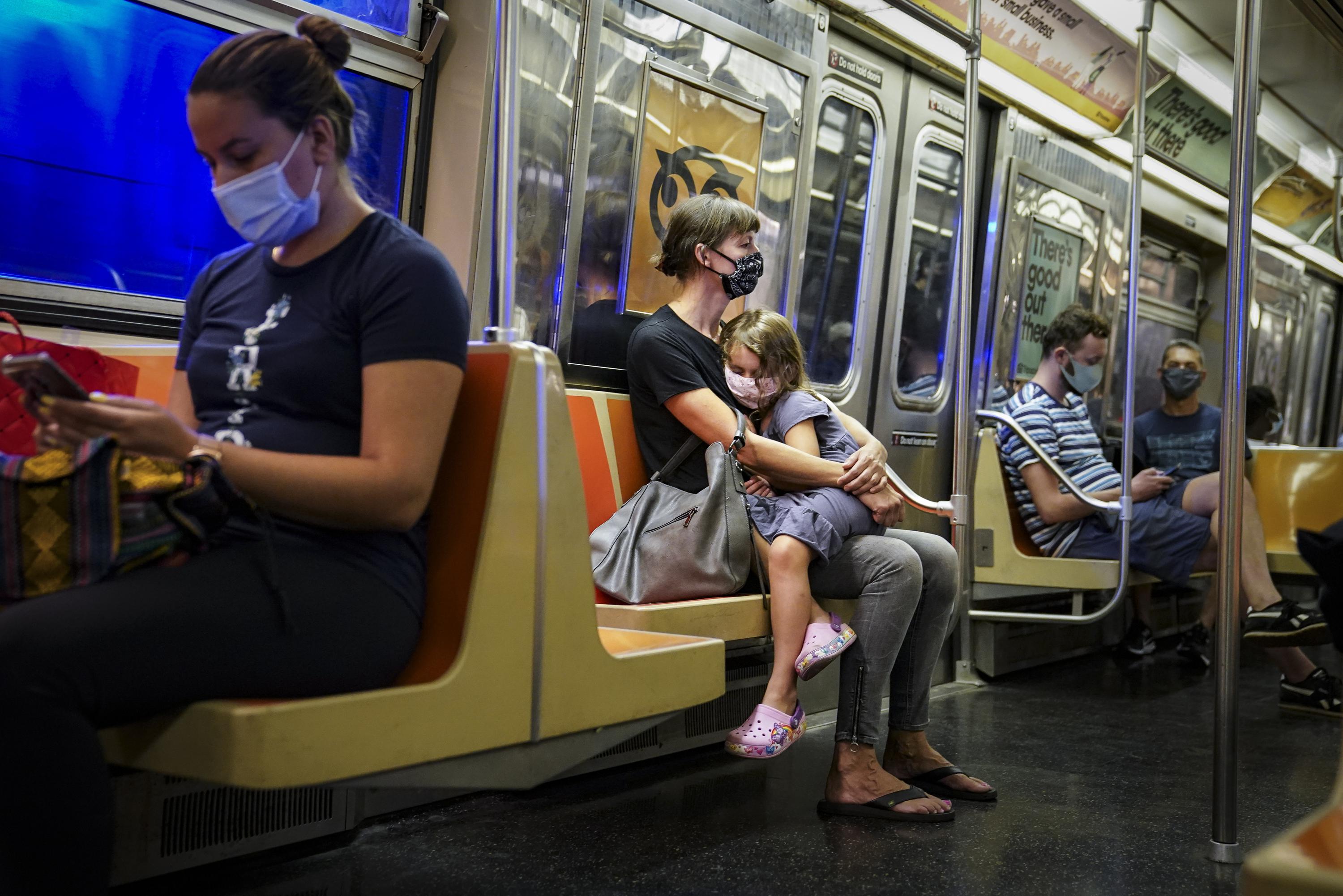 MTA brings celebrity voices to NYC transit announcements | AP News