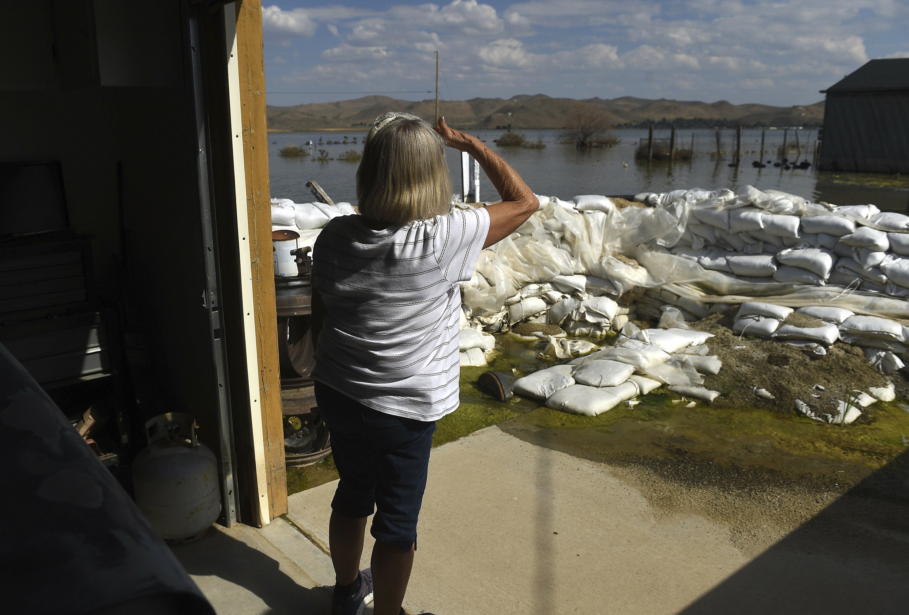 3 homeowners win $1.1M from Reno for 2017 flood damage | AP News