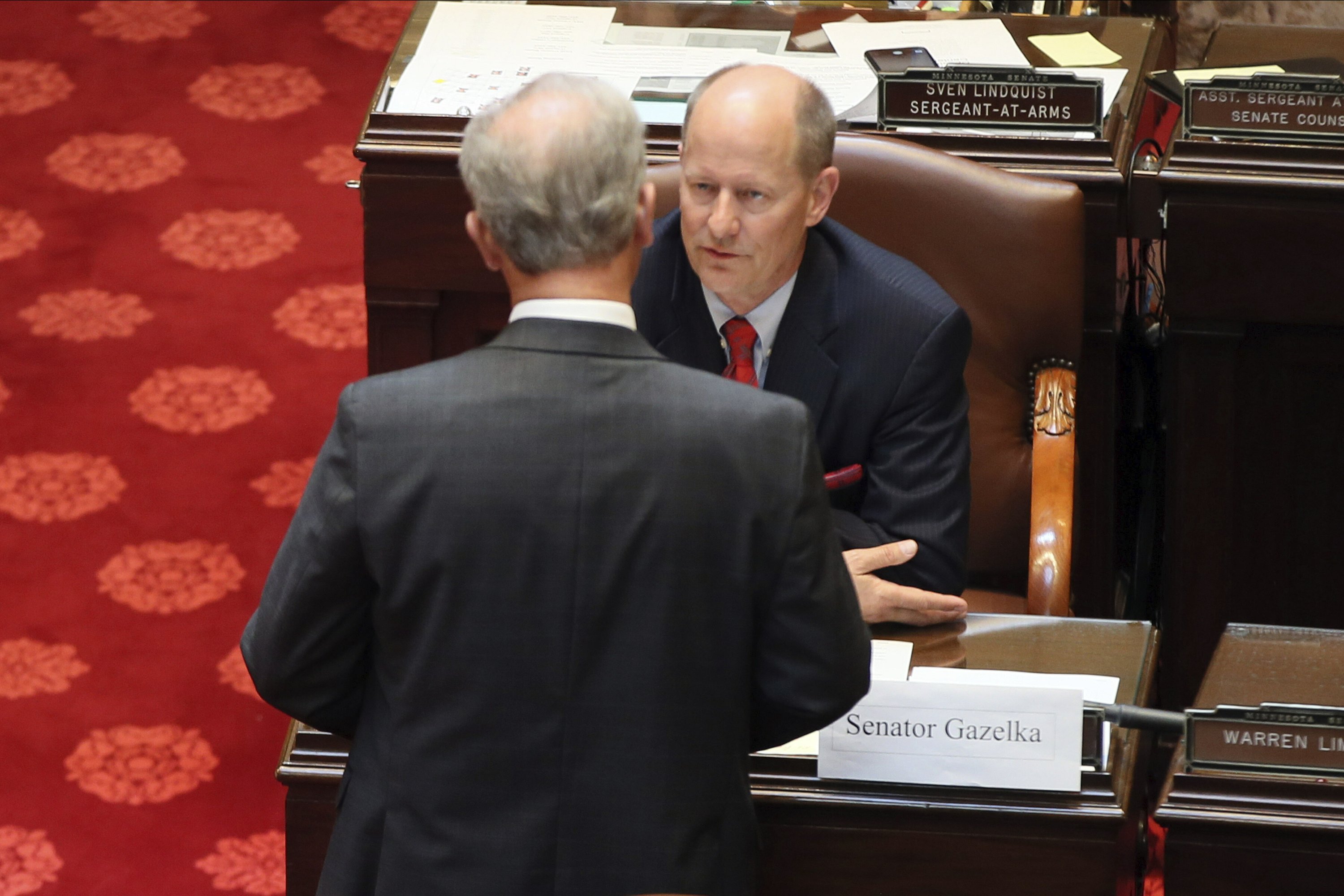 Minnesota lawmakers struggle over details of policing bill | AP News