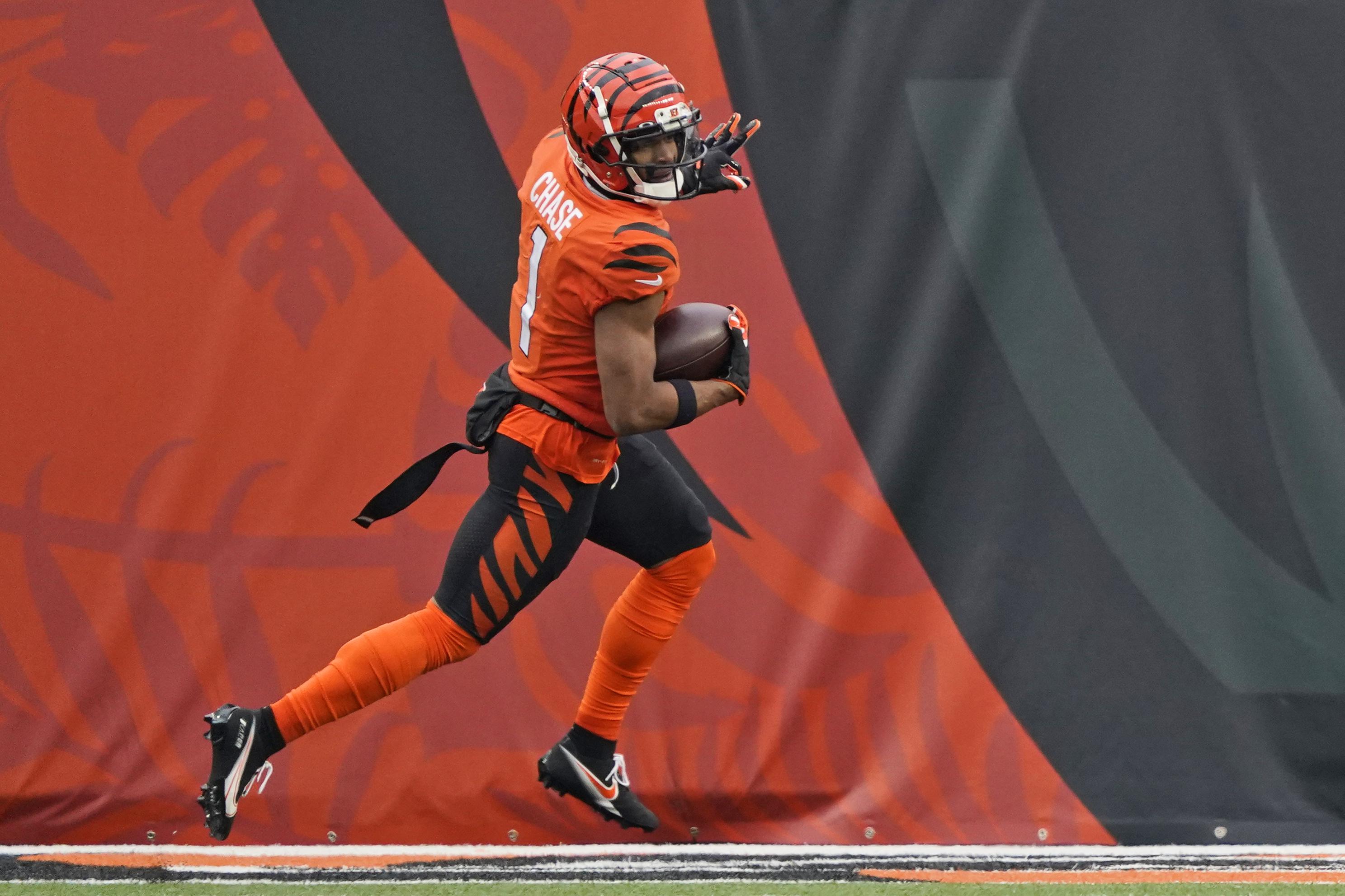 Draft picks key Bengals' resurgence, return to playoffs | AP News