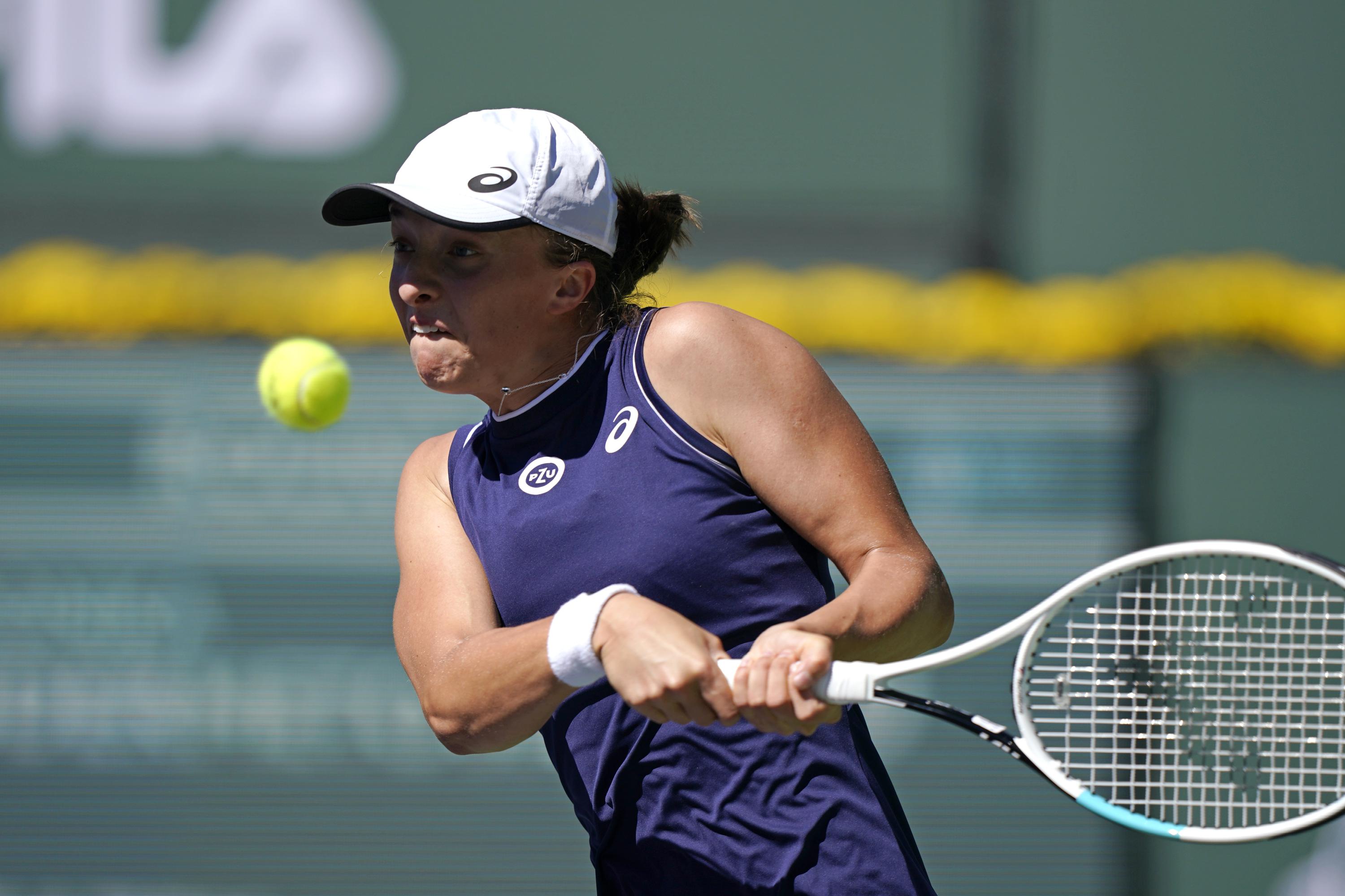 Swiatek avanza fácil a 3ra ronda en Indian Wells | AP News