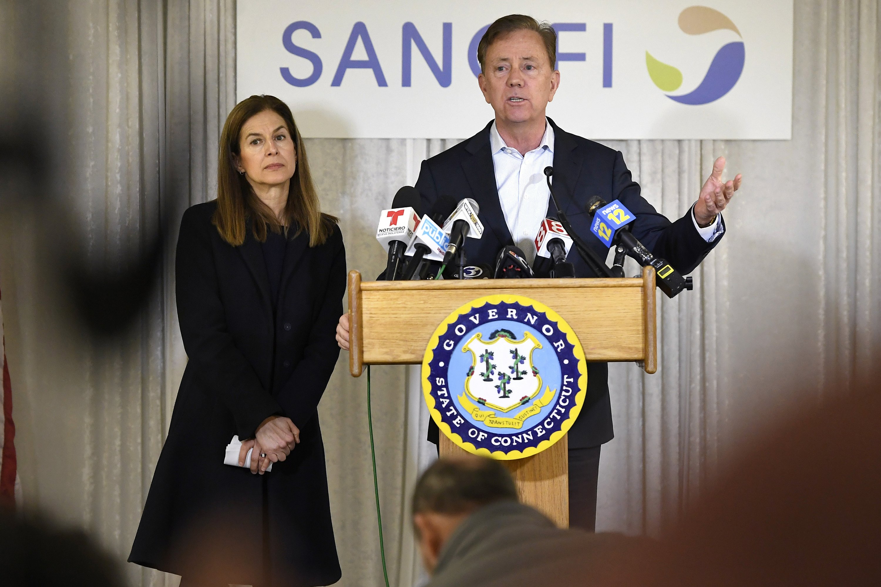 Connecticut bans gatherings of over 250 people amid virus | AP News