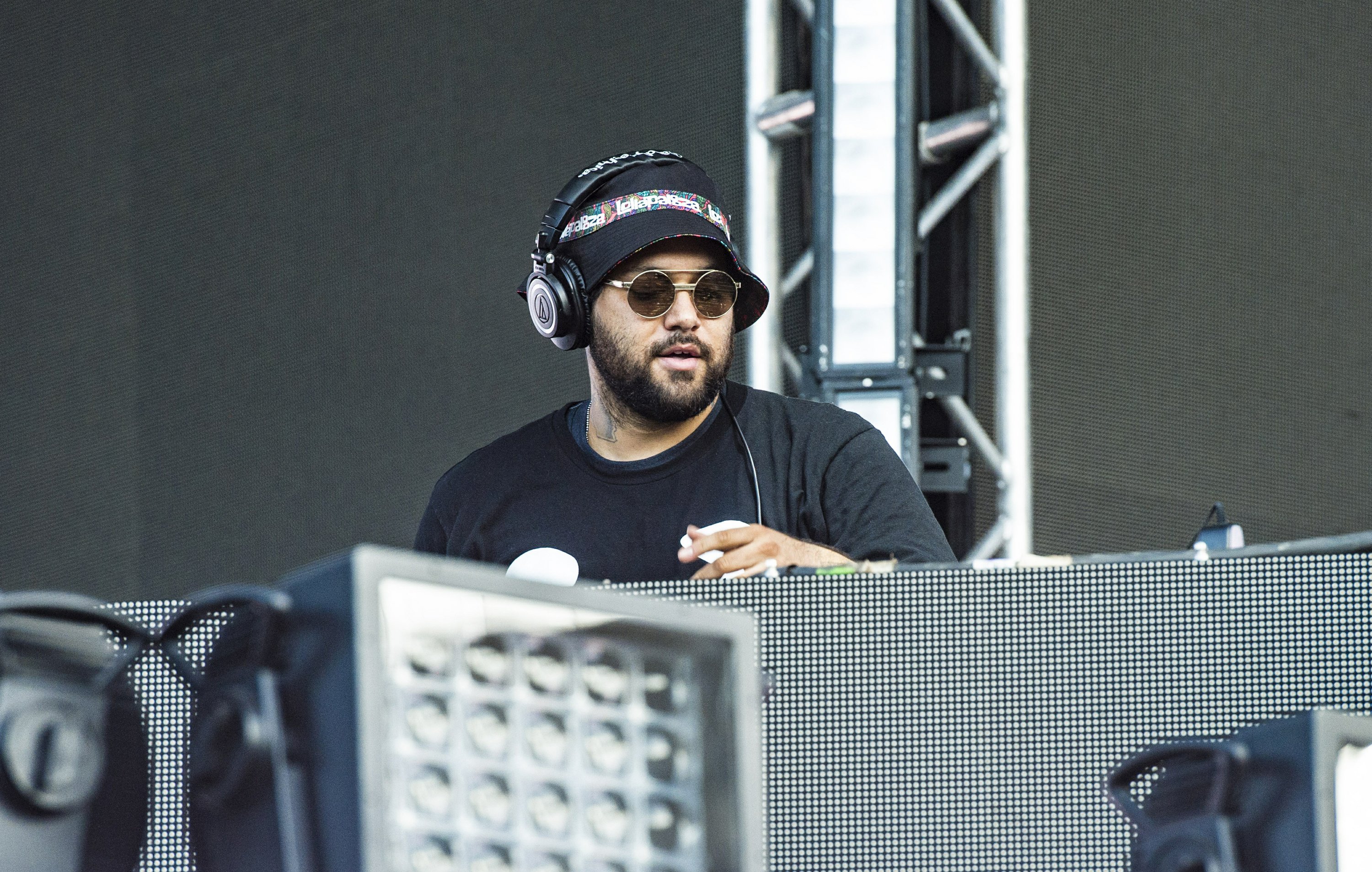 DJ Deorro: “Quiero darles un ejemplo como latino” | AP News
