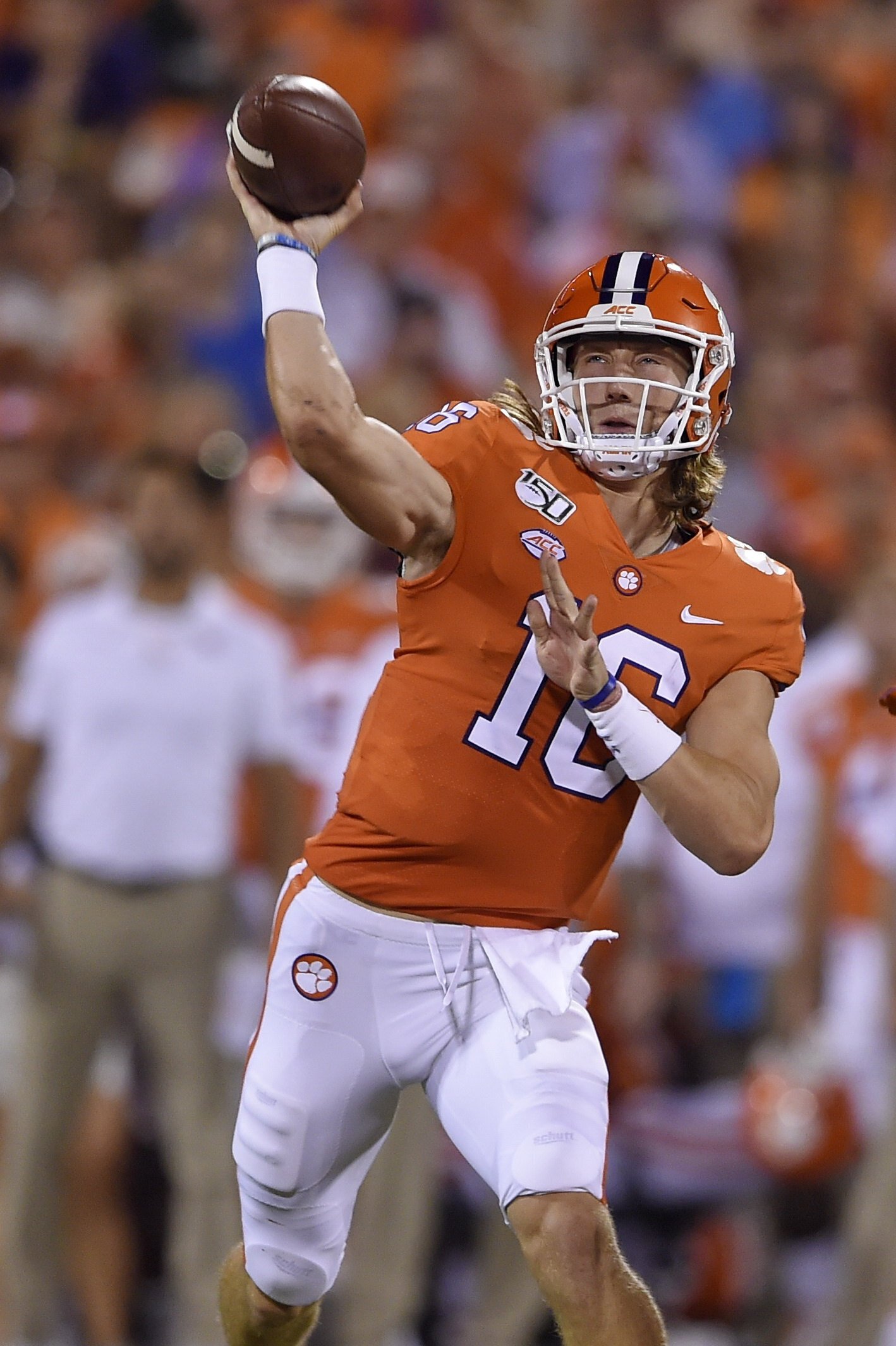 No. 1 Clemson looks for 20th straight win against Tar Heels | AP News
